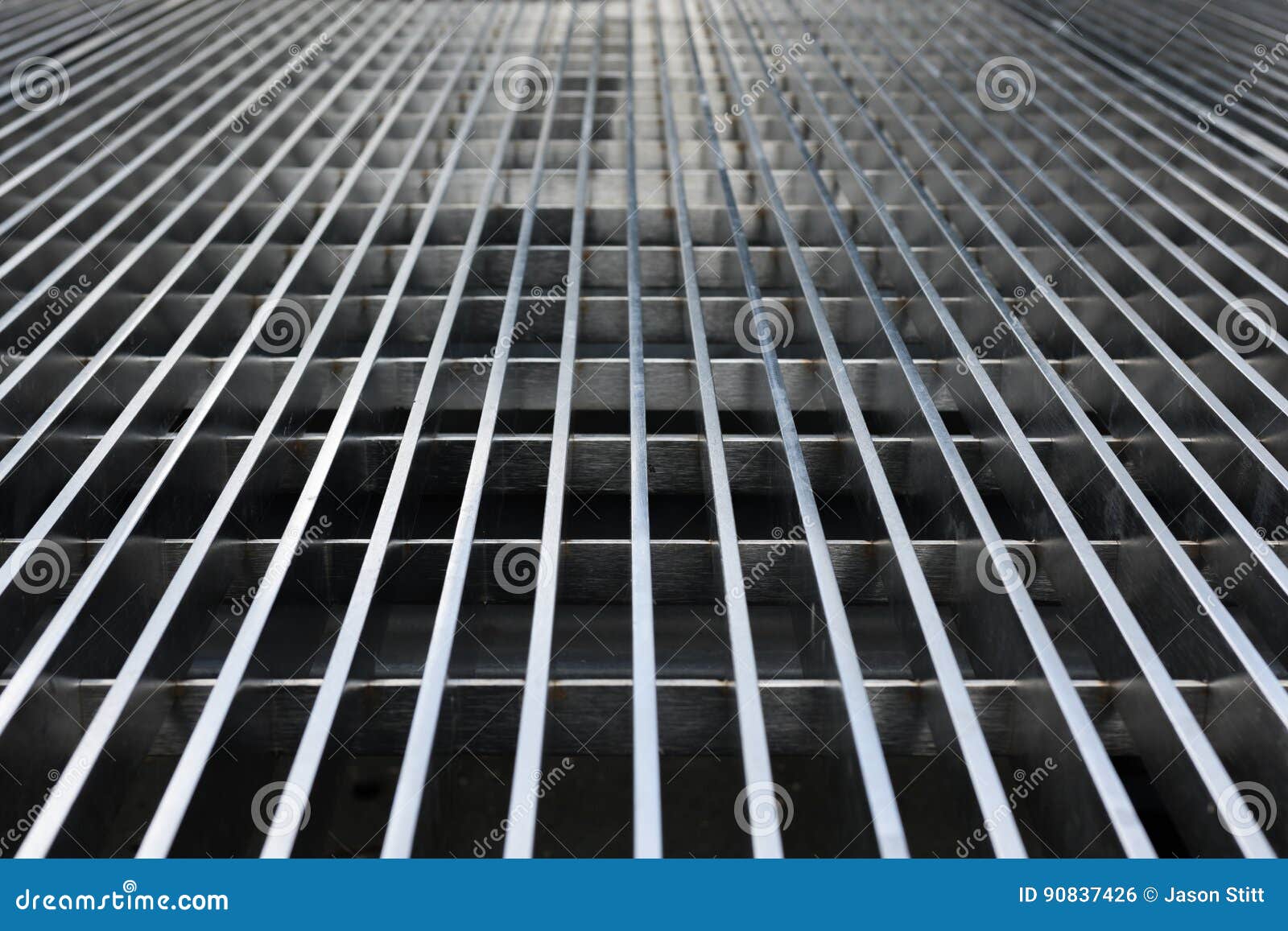 De Abstracte Lijnen Van De Metaalrooster Stock Foto - Image of patroon ...