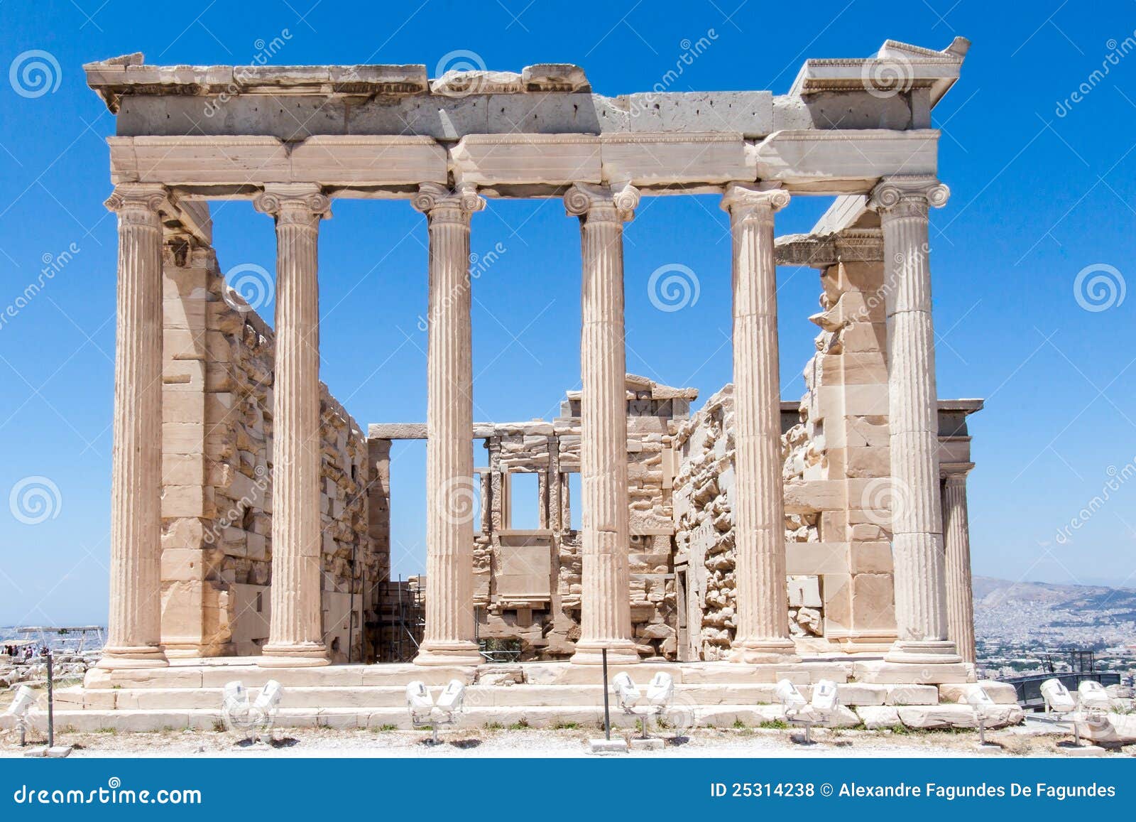 De Akropolis Athene Griekenland Van De Tempel Van Erechteion Stock Foto ...