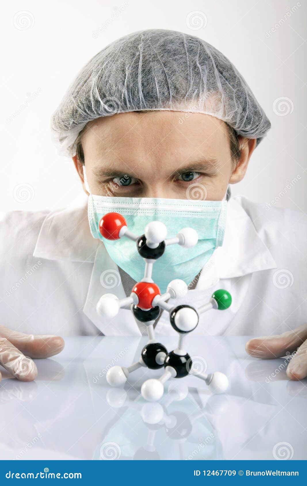 De Atomen Van Examing Van De Wetenschapper Stock Afbeelding - Image of ...