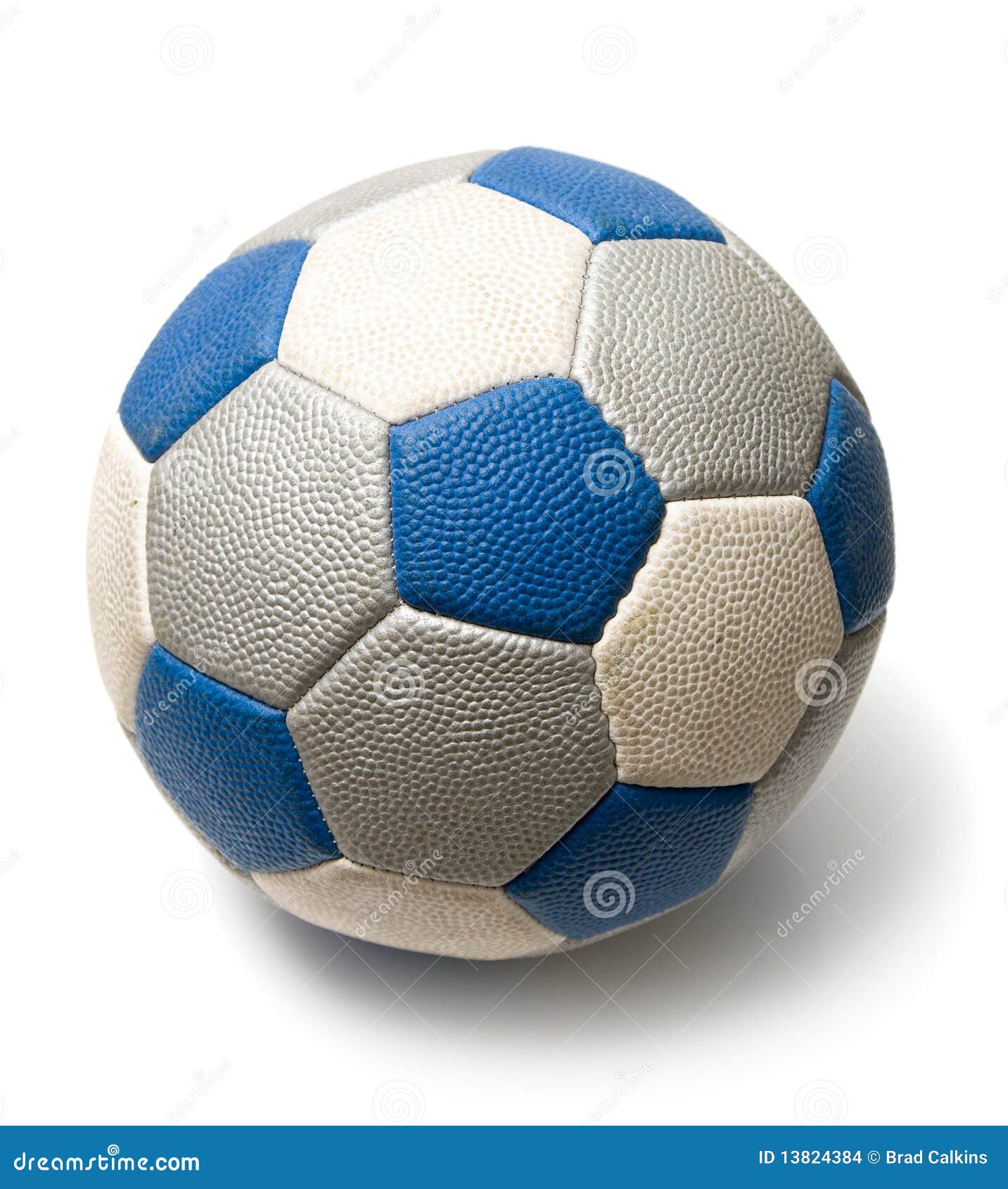 De bal van het voetbal stock foto. Image of sporten, voetbal - 13824384