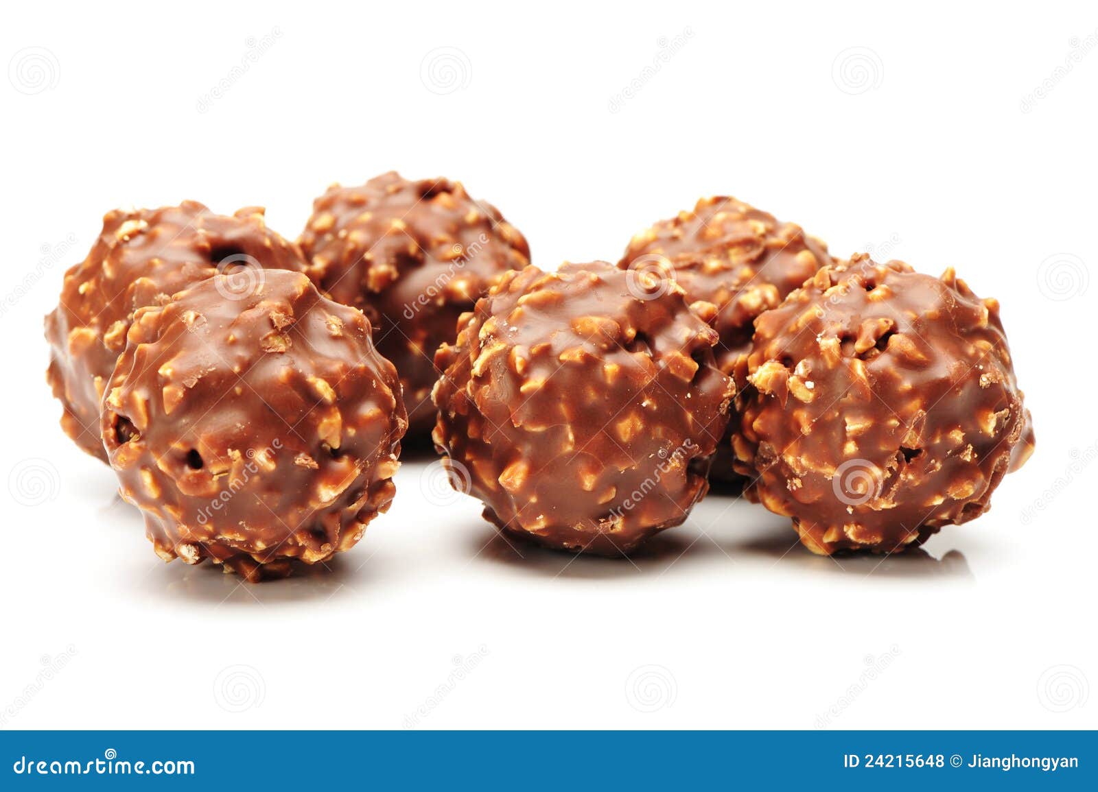 De ballen van de chocolade stock foto. Image of snack - 24215648