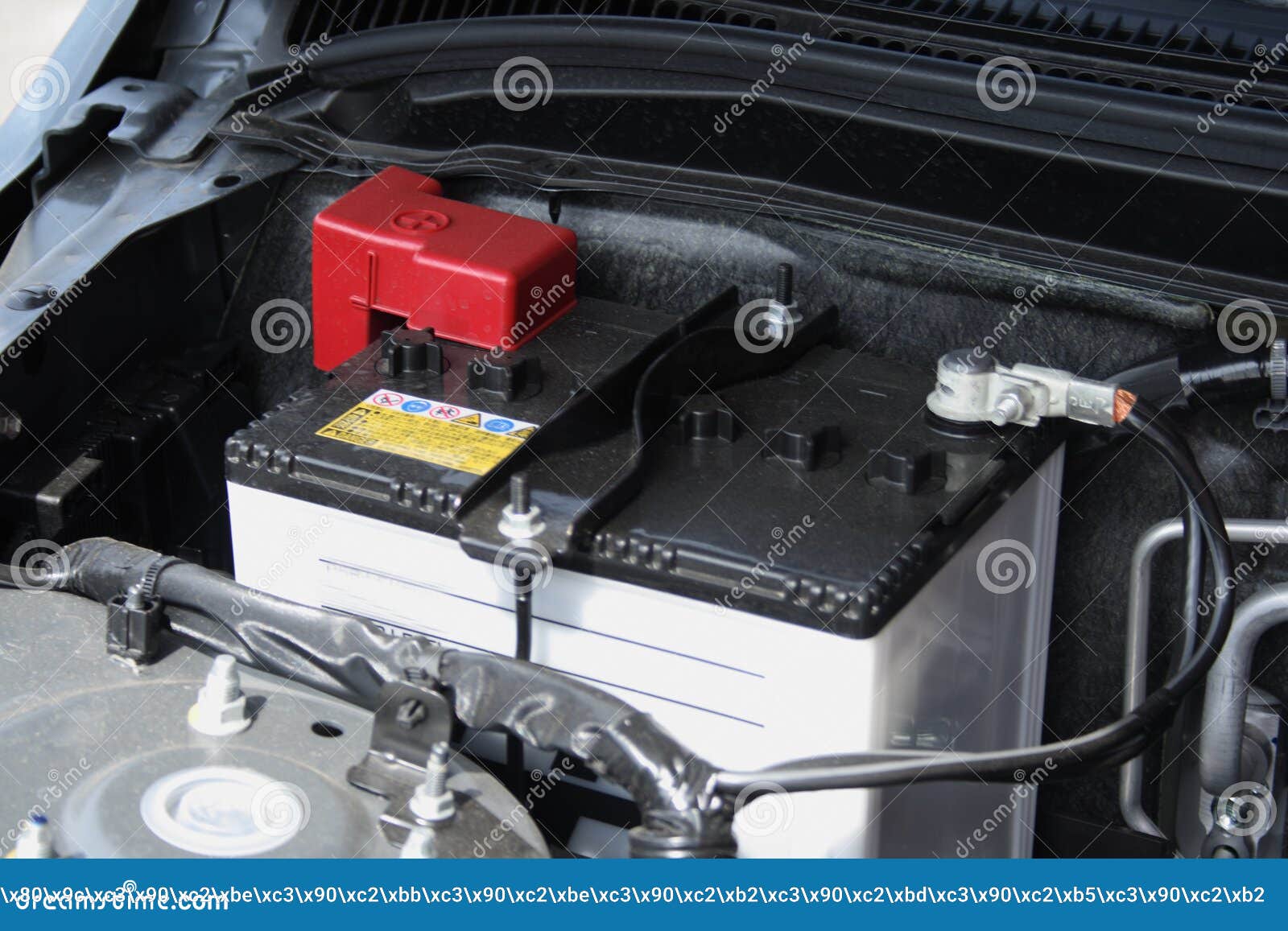 De batterij van de auto stock foto. Image of batterij - 5933986