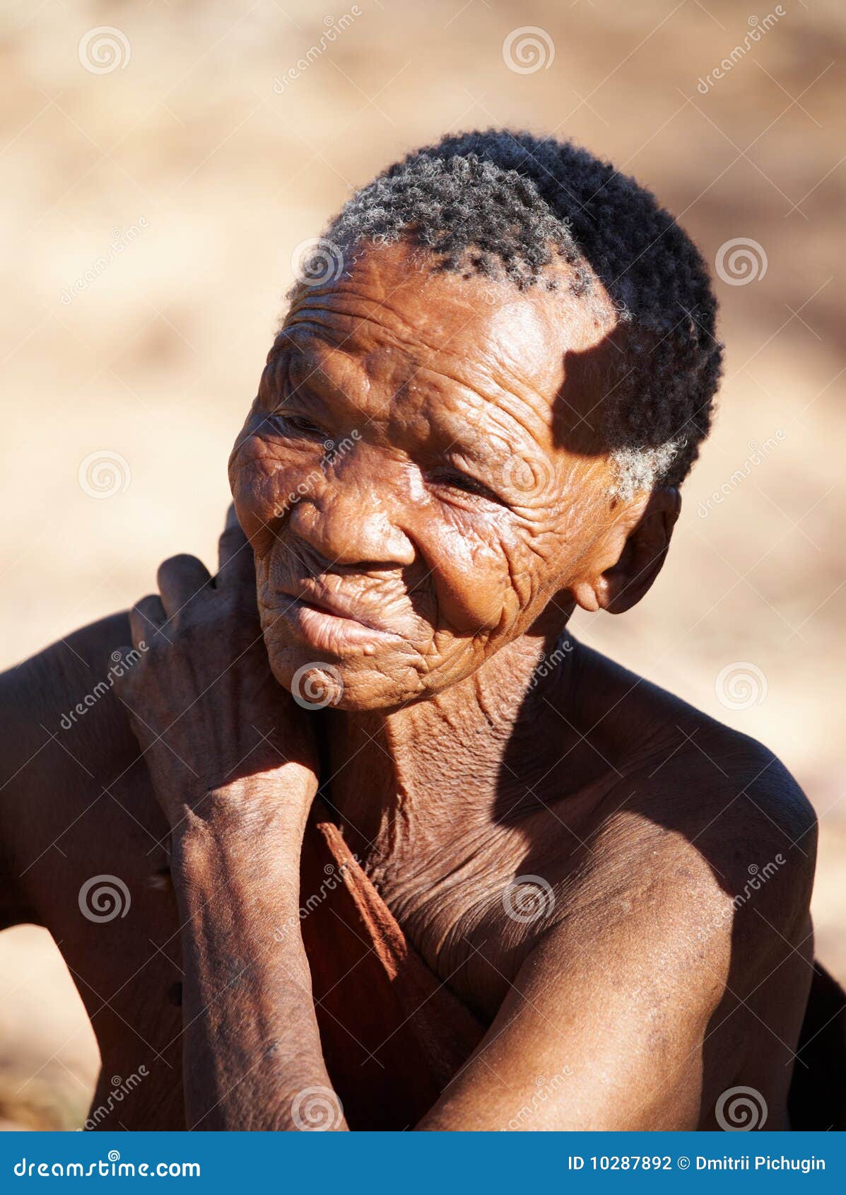 De Bejaarde Van De Bosjesman Redactionele Fotografie - Image of ...