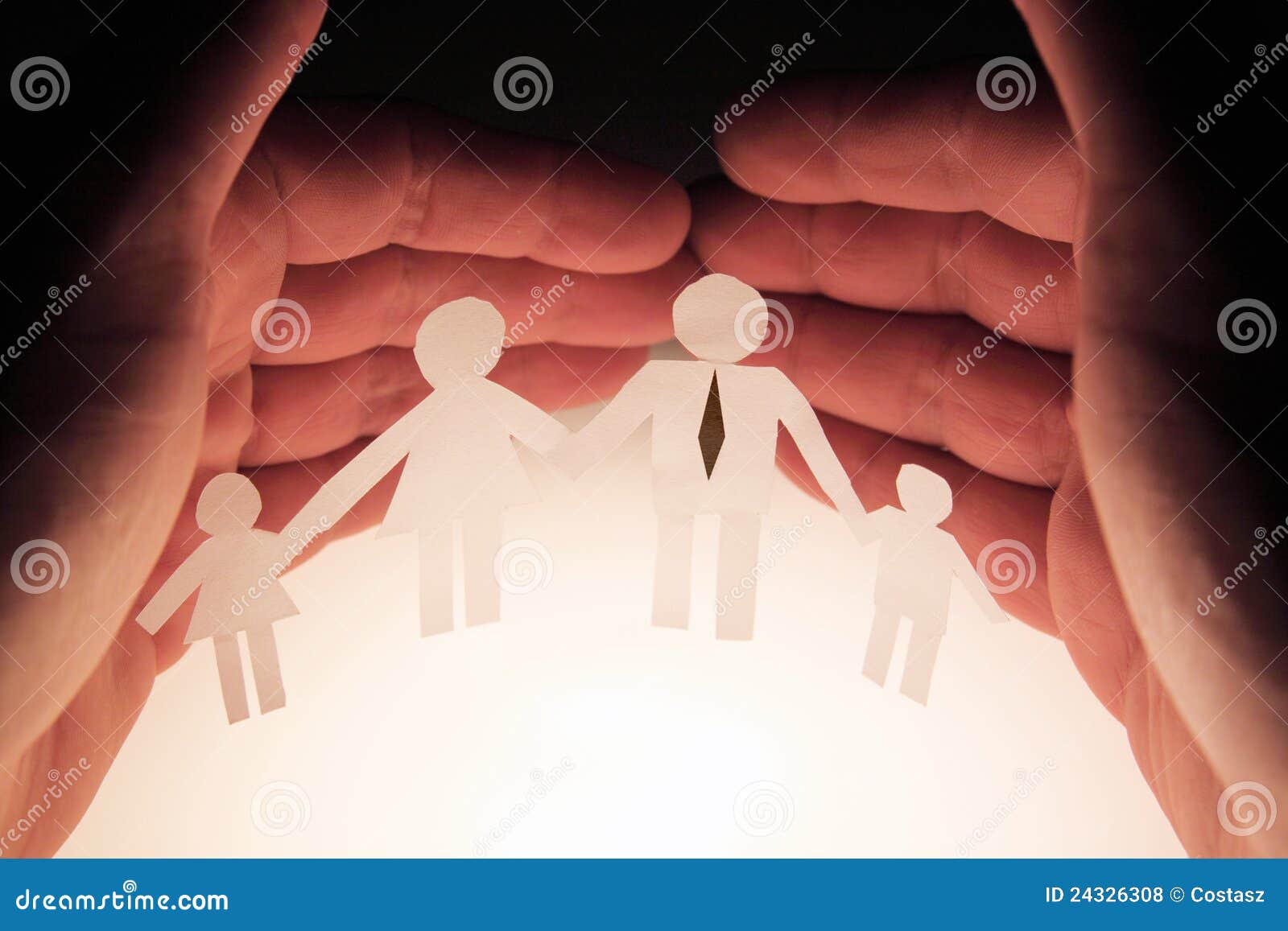 De Bescherming Van De Familie Stock Foto - Image of mama, controle ...