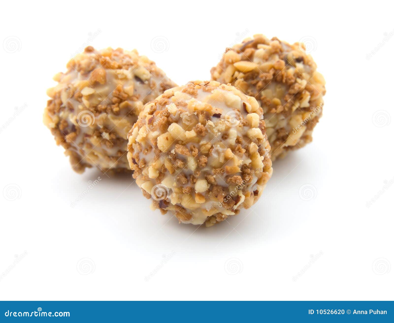 De Bonbon Van De Chocolade Met Noot Stock Foto - Image of isoleer, noot ...