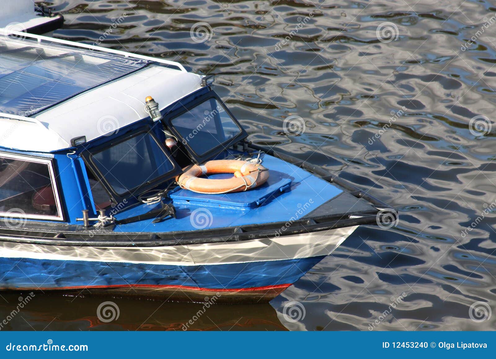 De boot van de redding stock foto. Image of rimpelingen - 12453240