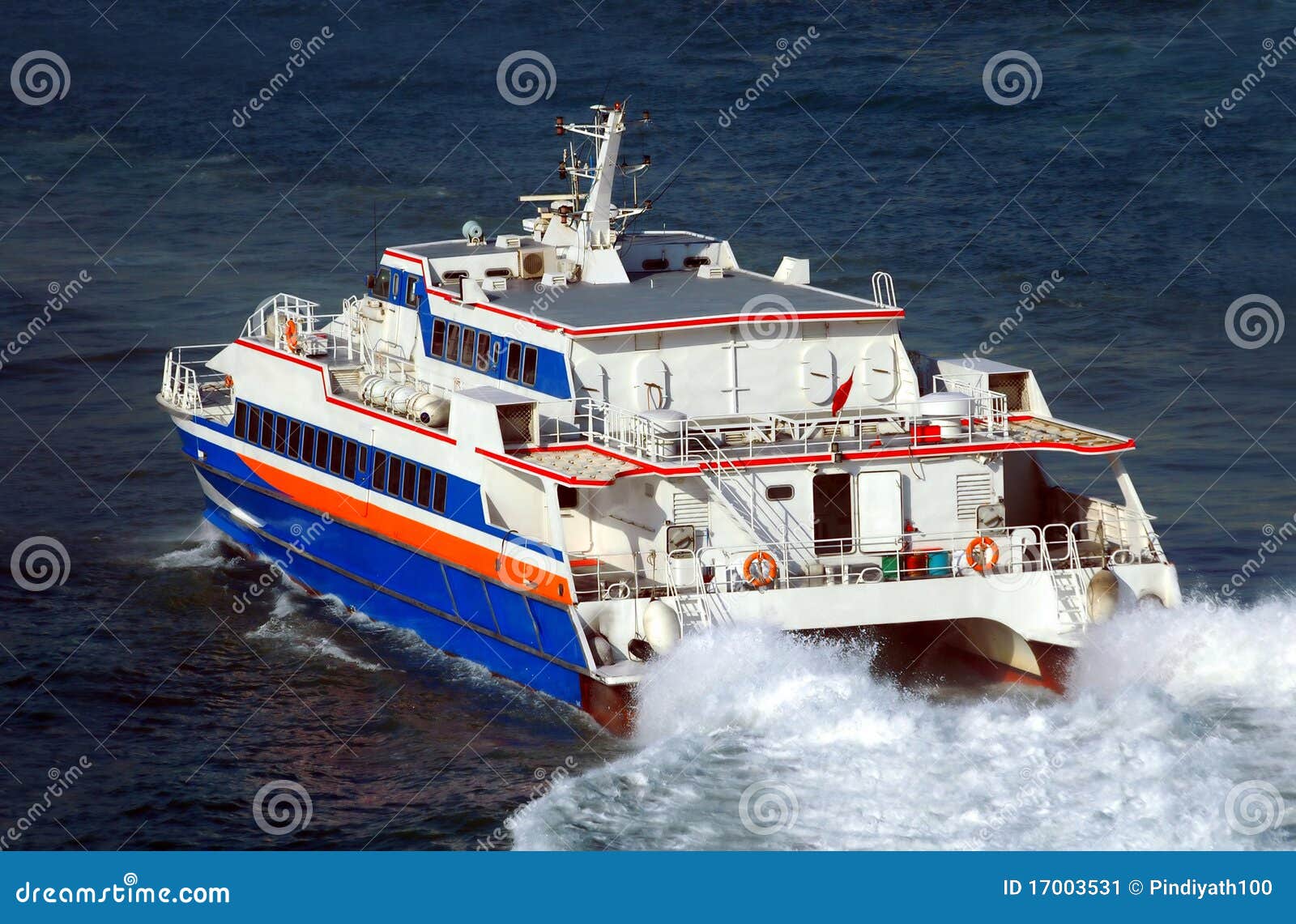 De boot van de vleugelboot stock afbeelding. Image of modern - 17003531