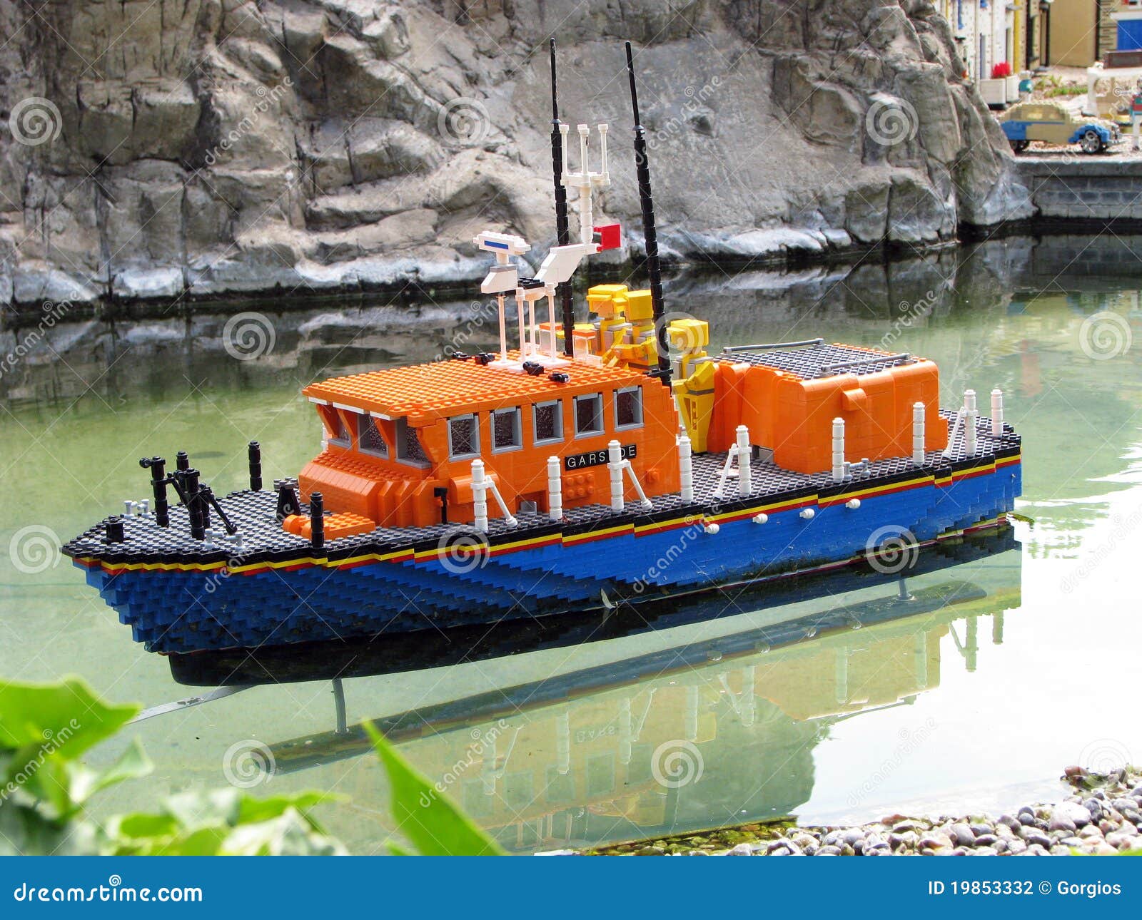 De Boot van Lego redactionele fotografie. Image of redding - 19853332