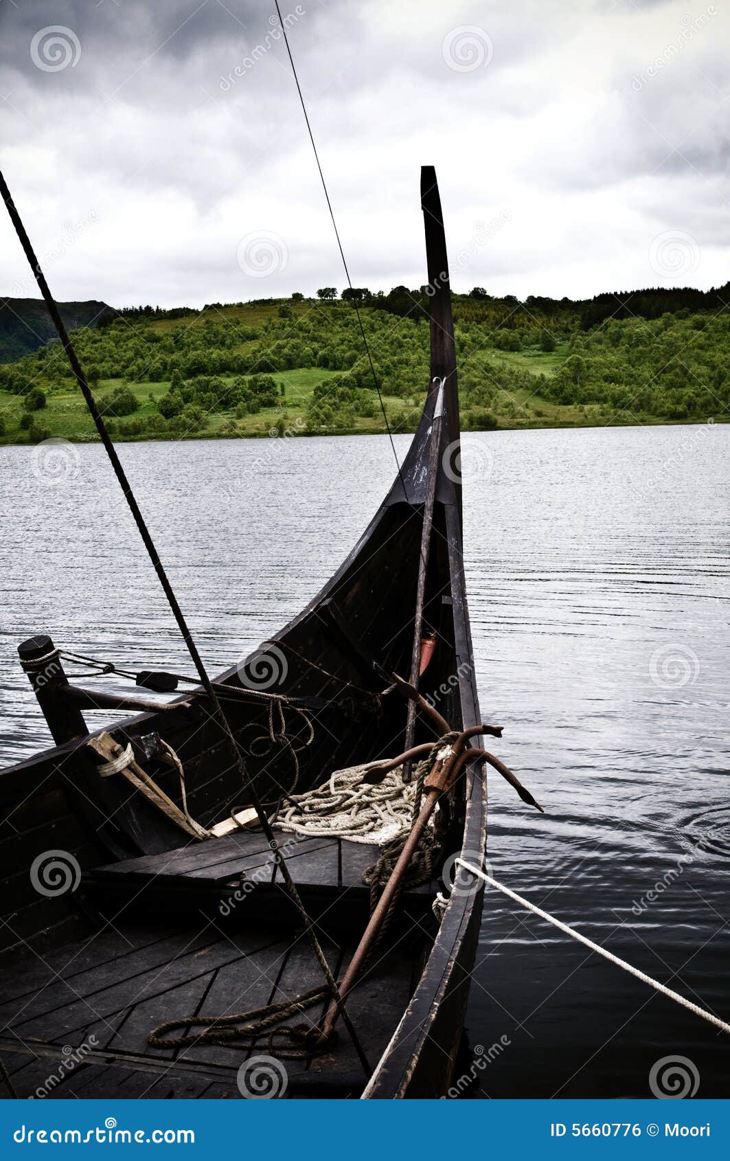 De boot van Viking stock foto. Image of scandinavië, boot - 5660776