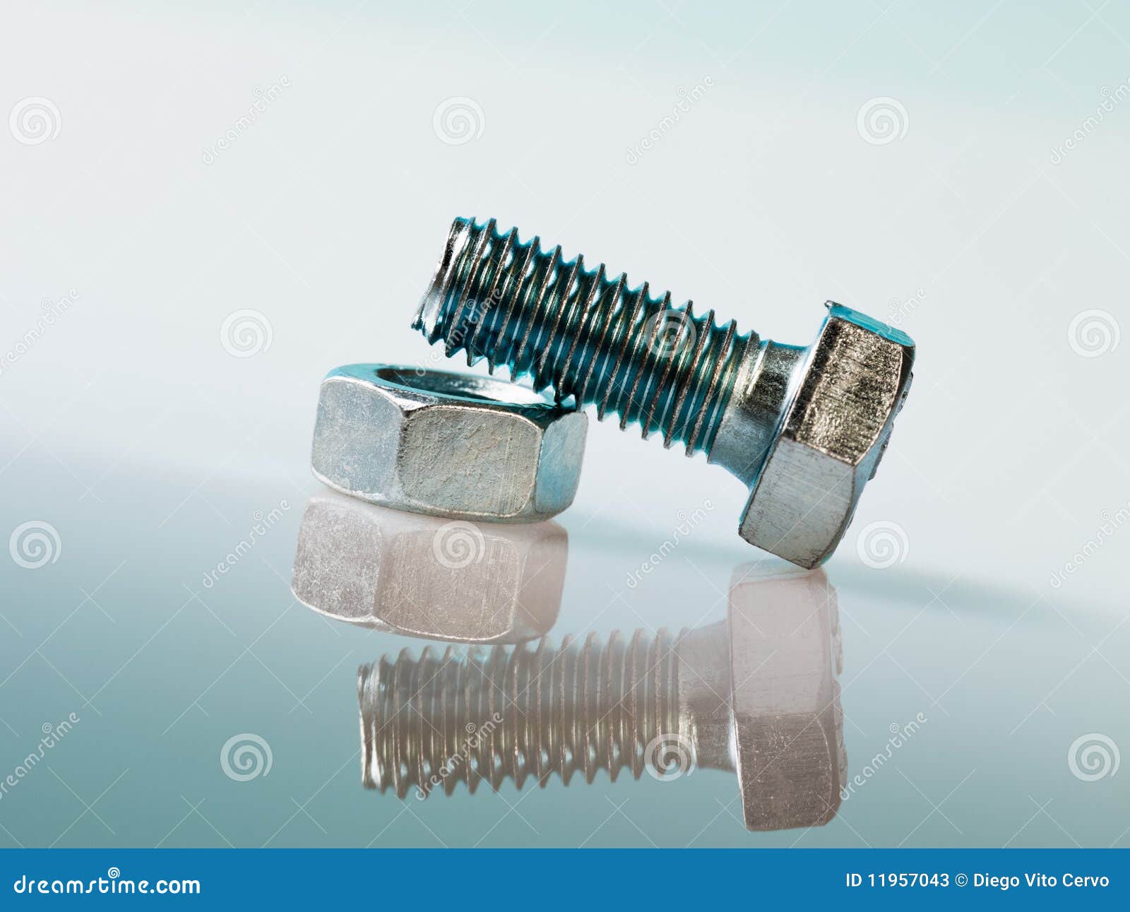 De bout van de schroef stock afbeelding. Image of hulpmiddel - 11957043