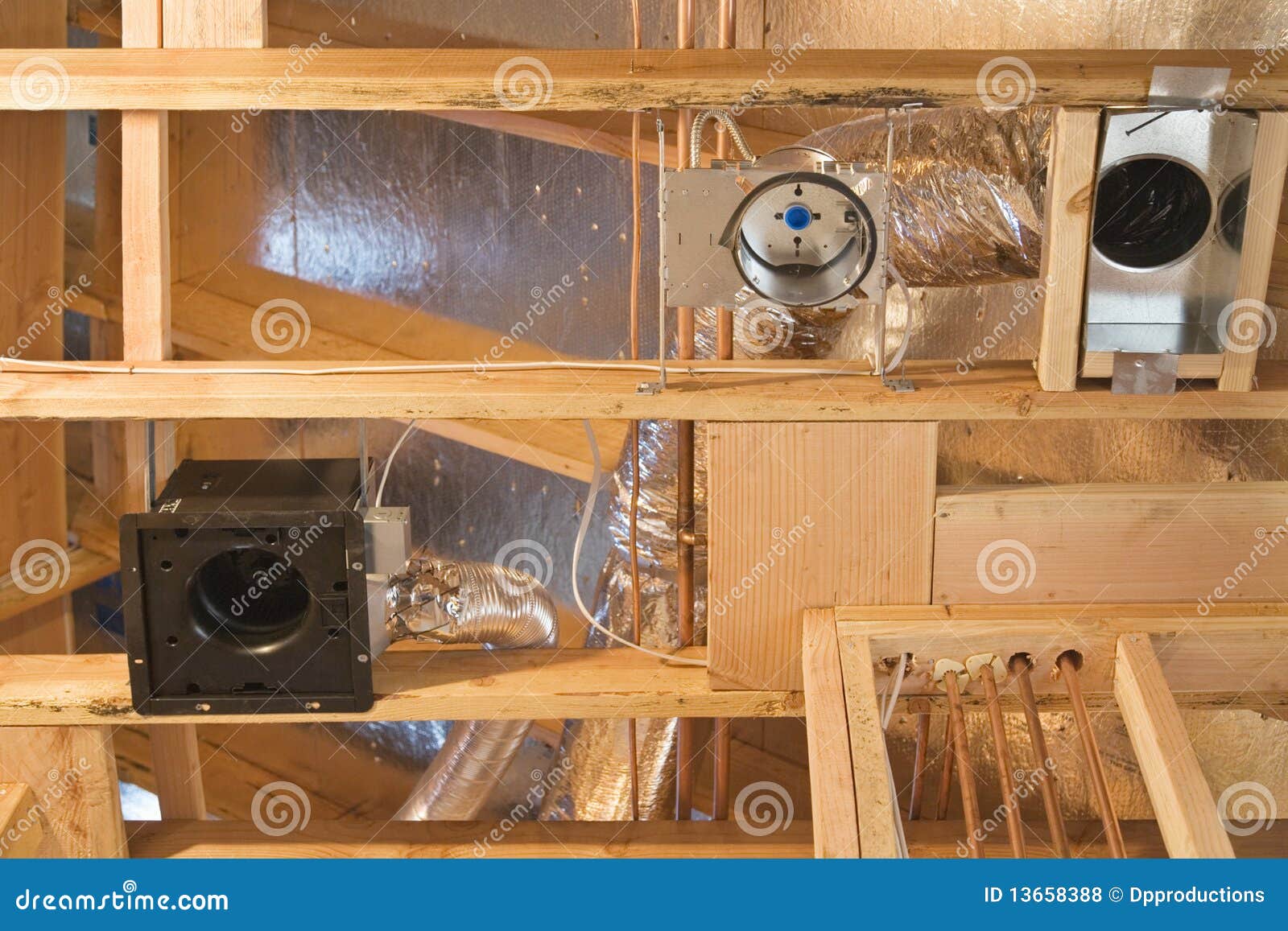 De Bouw Van De Opening HVAC Stock Foto - Image of zolder, lucht: 13658388