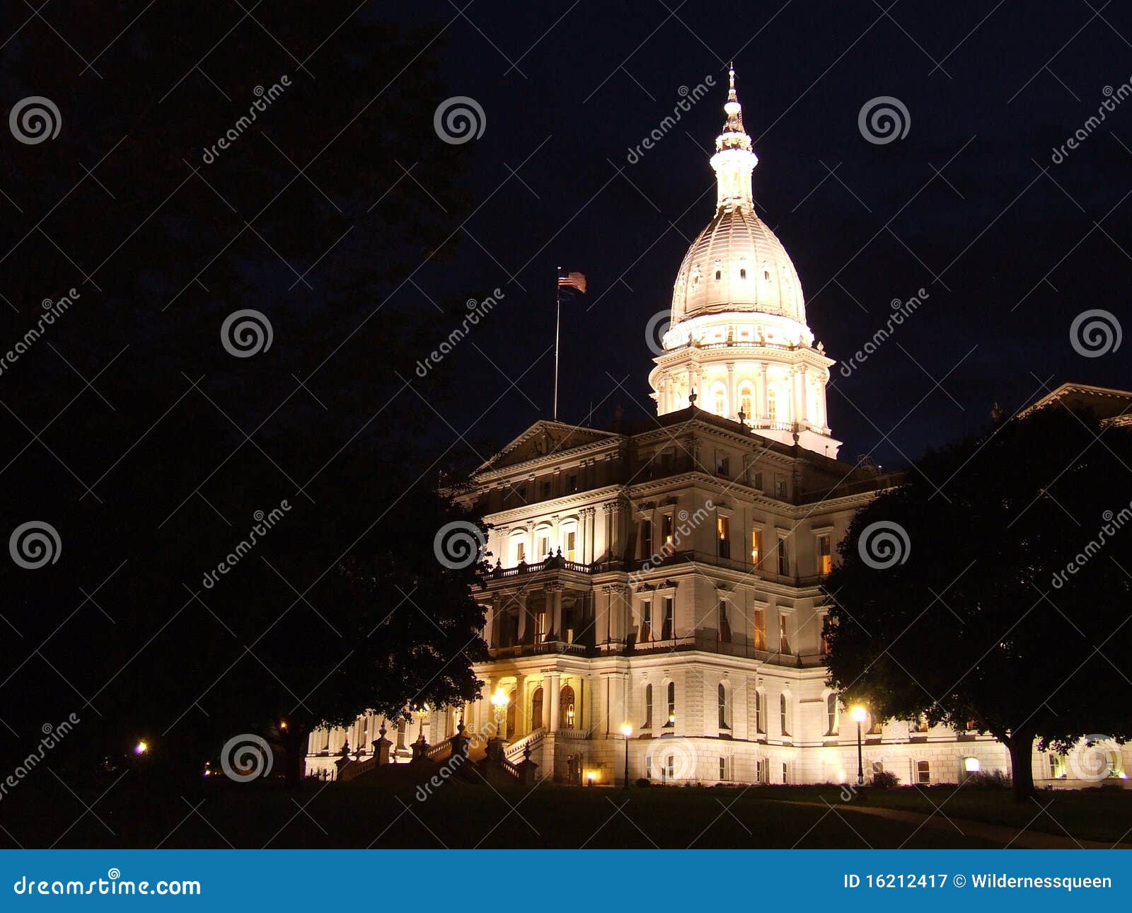 De Bouw Van Het Capitool Van Michigan Stock Afbeelding - Image of ...
