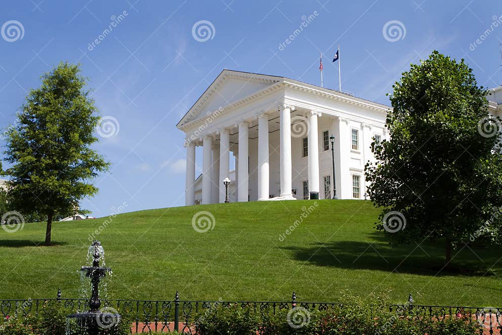 De Bouw Van Het Capitool Van Virginia Stock Foto - Image of ingang ...