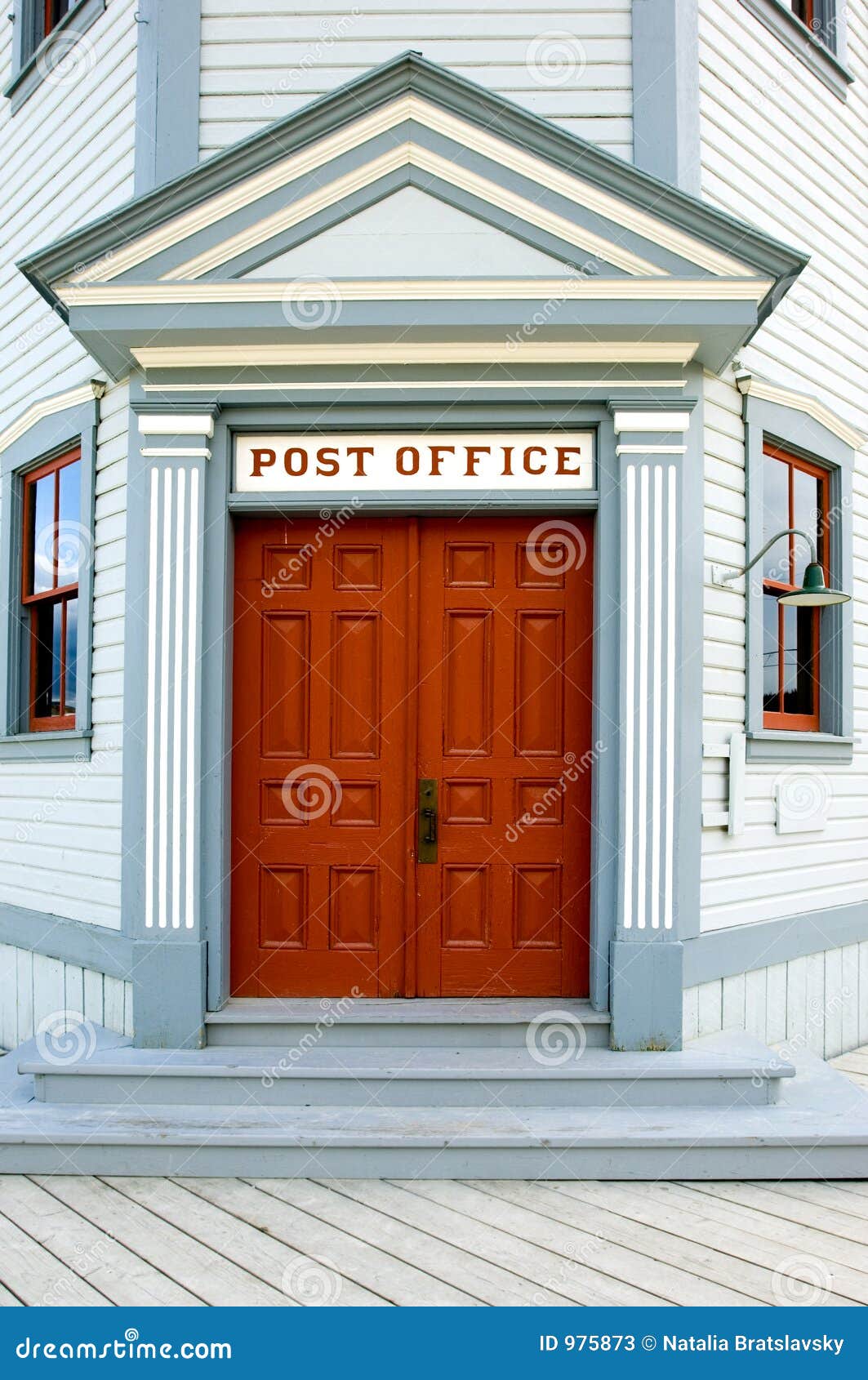 De Bouw Van Het Postkantoor Stock Afbeelding - Image of teken, klondike ...