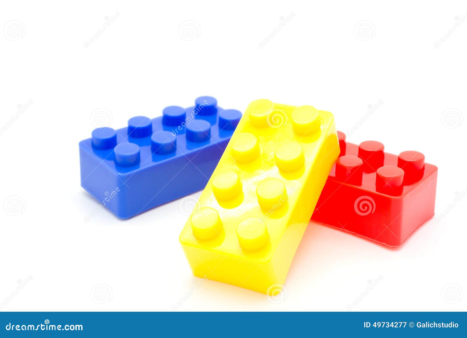 De Bouwstenen Van Lego Plastic Op Wit Stock Afbeelding - Image of kleur ...