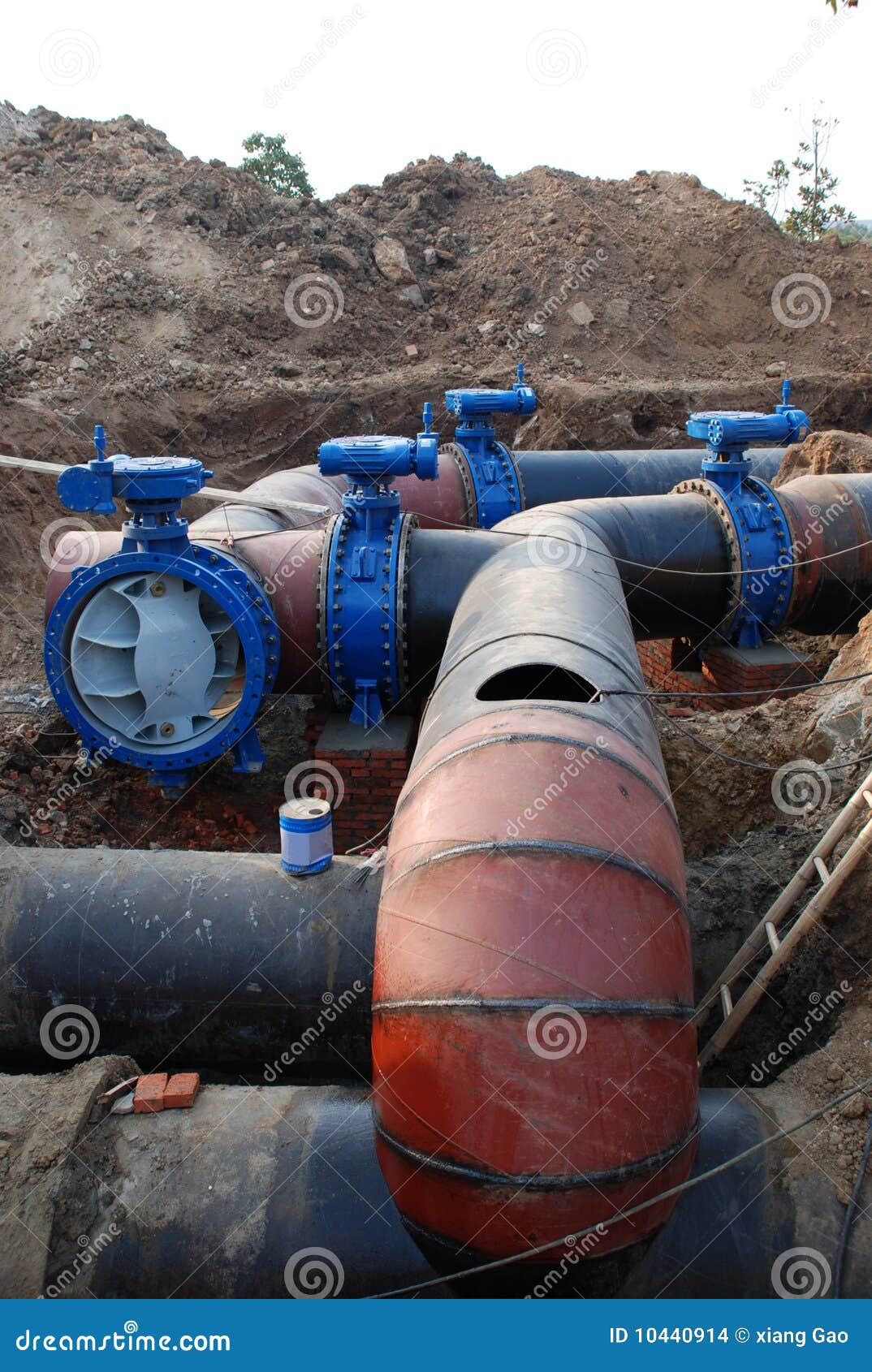 De Bouwwerf Van De Pijpleiding Stock Foto - Image of zwart, niemand ...