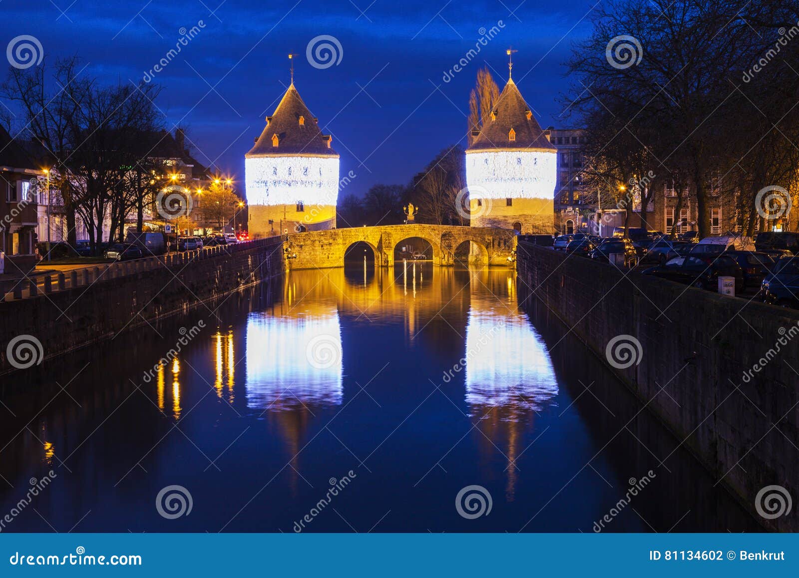 De Brug Van Broeltorens in Kortrijk Stock Foto - Image of europa ...