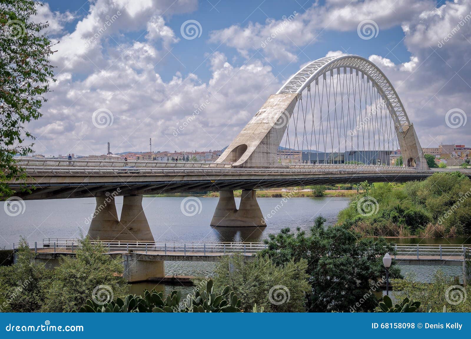 De Brug Van De Lusitaniaweg in Merida, Spanje Redactionele Stock Foto ...