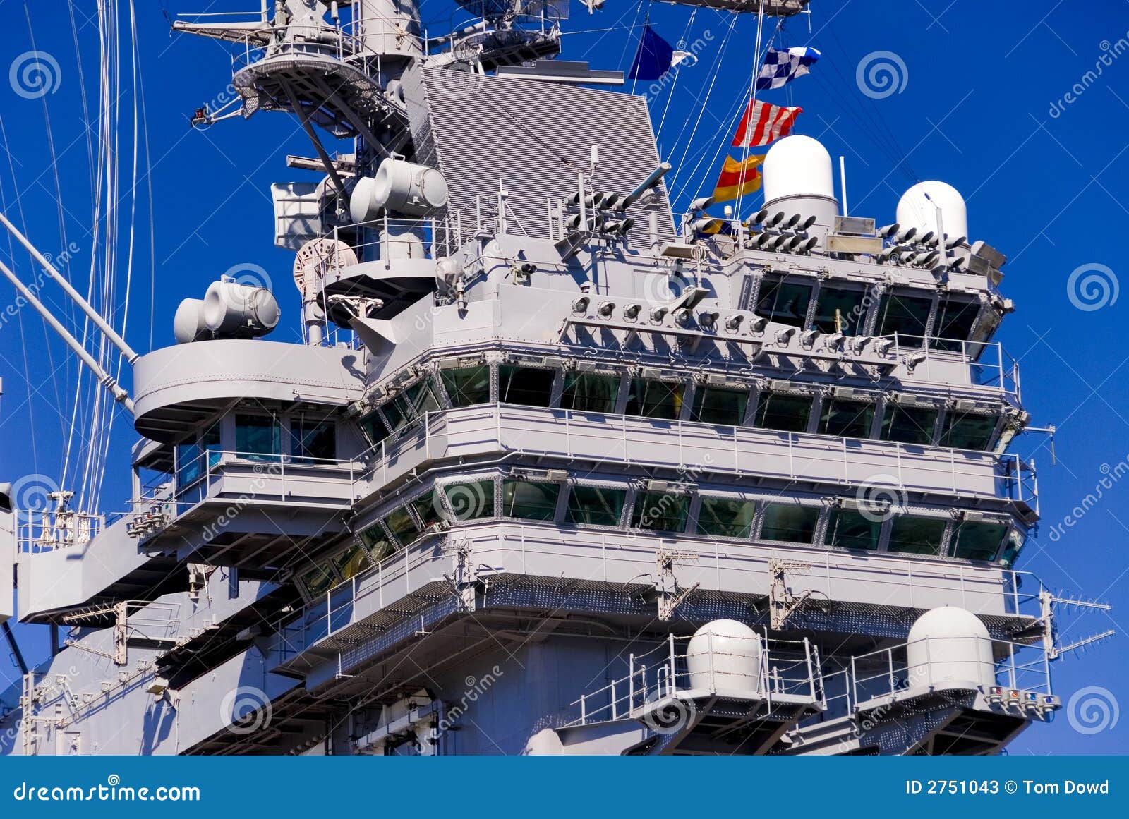 De Brug Van Het Vliegdekschip Stock Afbeelding - Image of macht ...