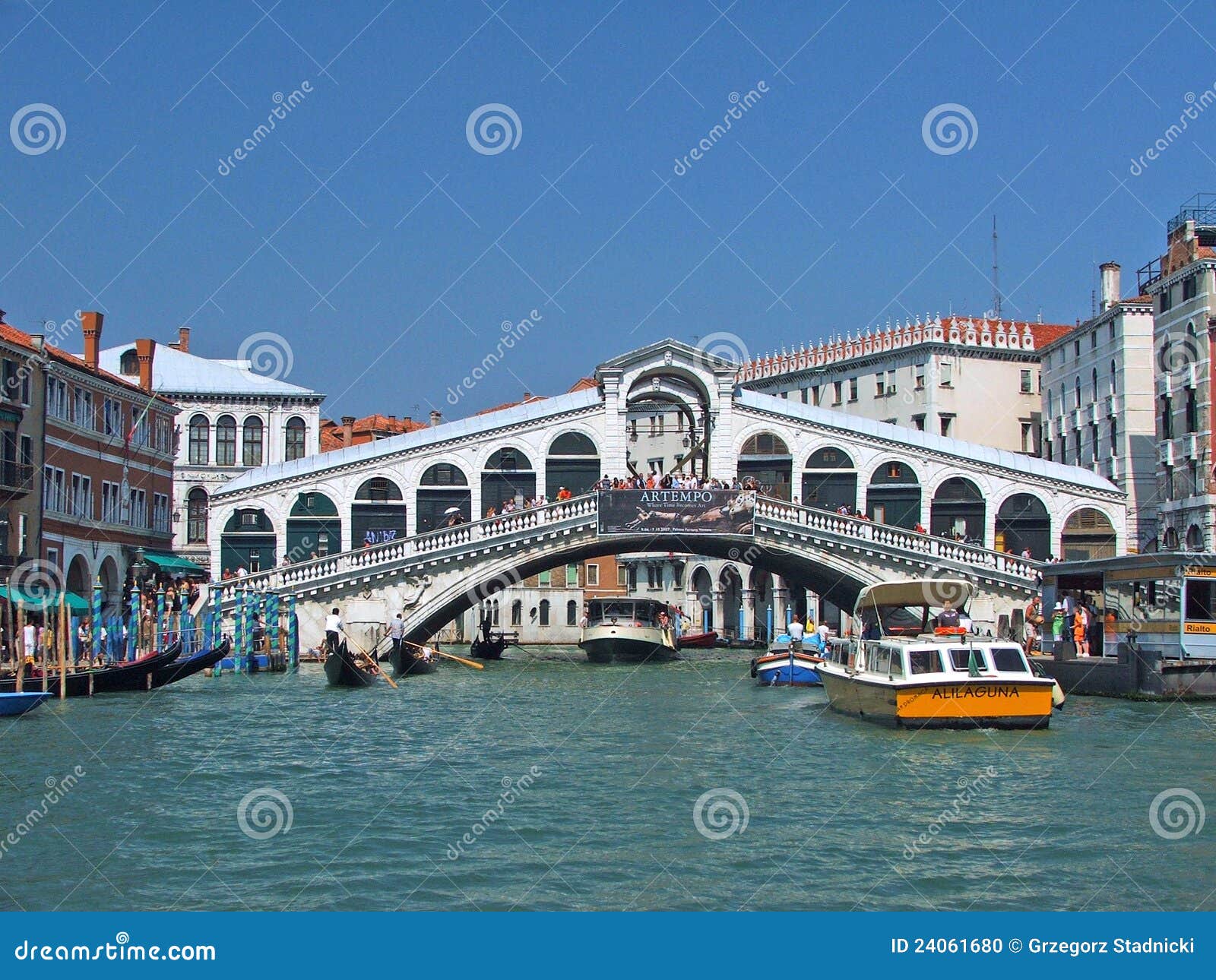 De brug van Rialto redactionele afbeelding. Image of groot - 24061680