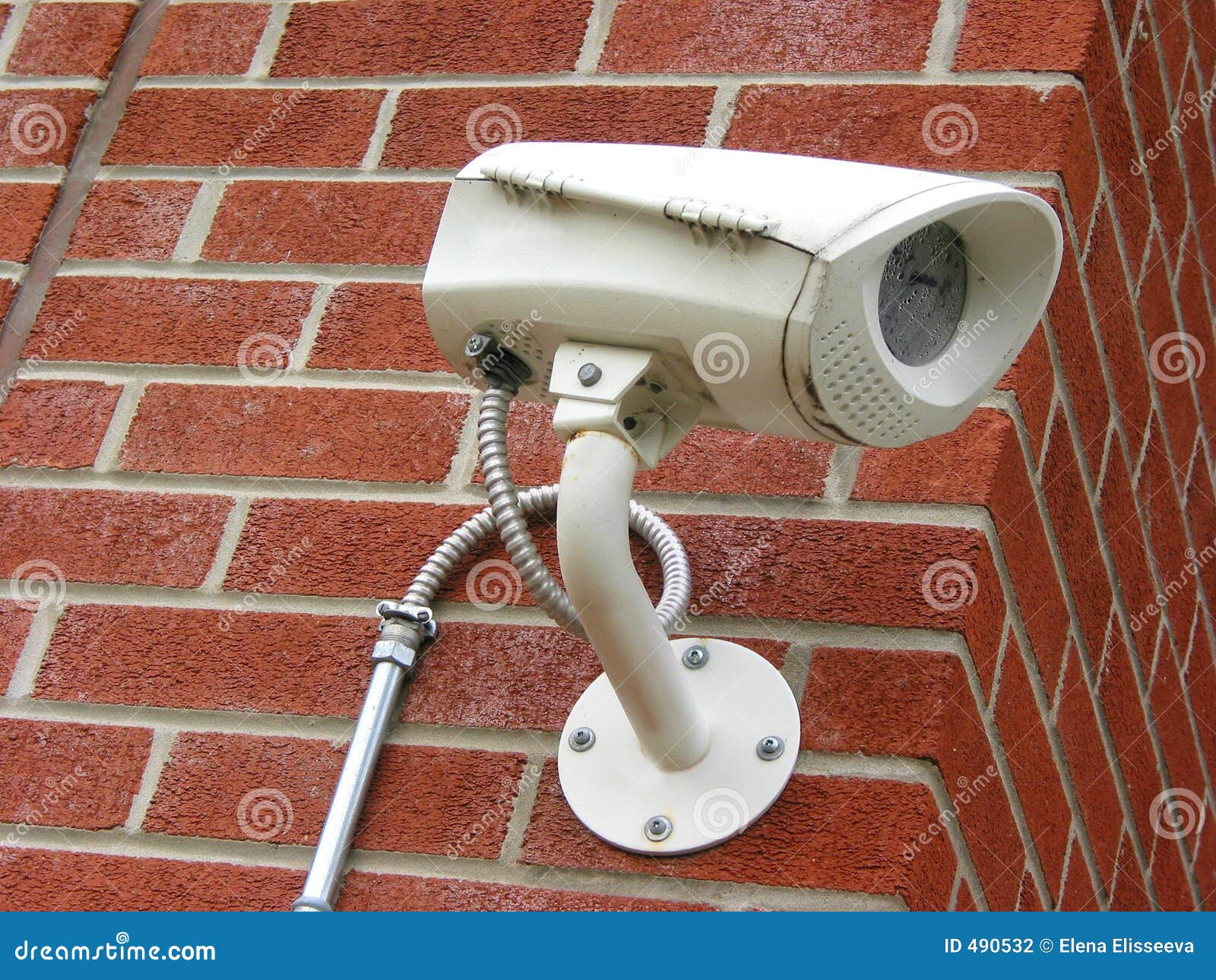 De Camera Van De Veiligheid Stock Foto - Image of camera, kijken: 490532