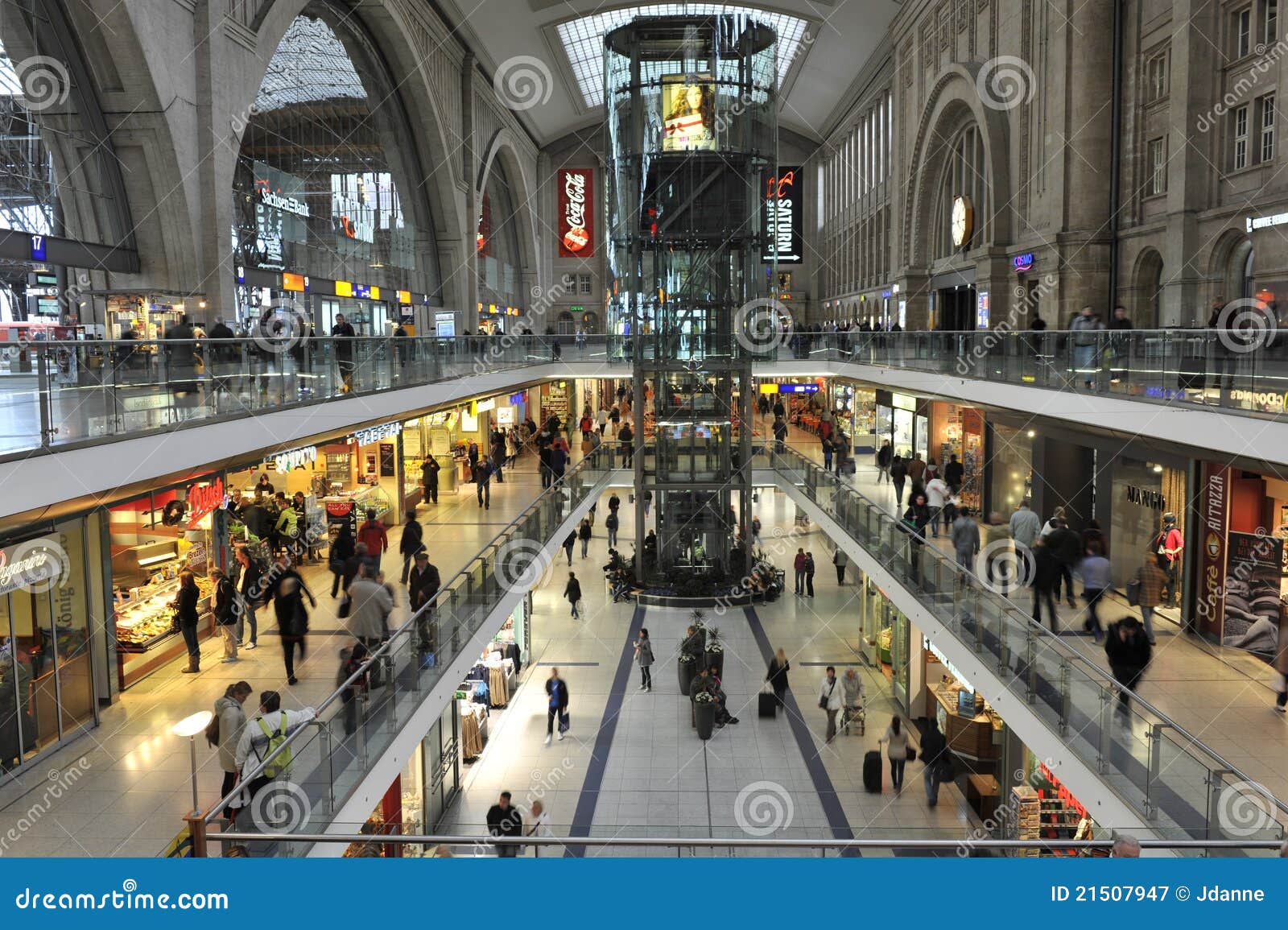 De Centrale Post Van Leipzig, Duitsland Redactionele Fotografie - Image ...