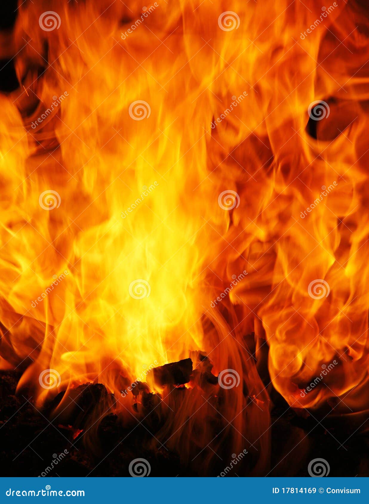 De close-up van vlammen stock afbeelding. Image of vurig - 17814169