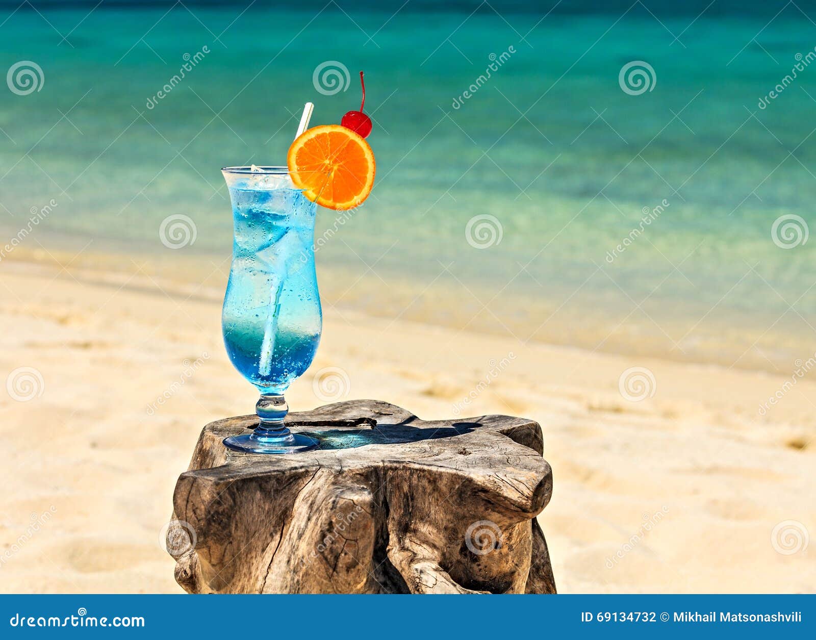 De cocktail van het strand stock foto. Image of middag - 69134732