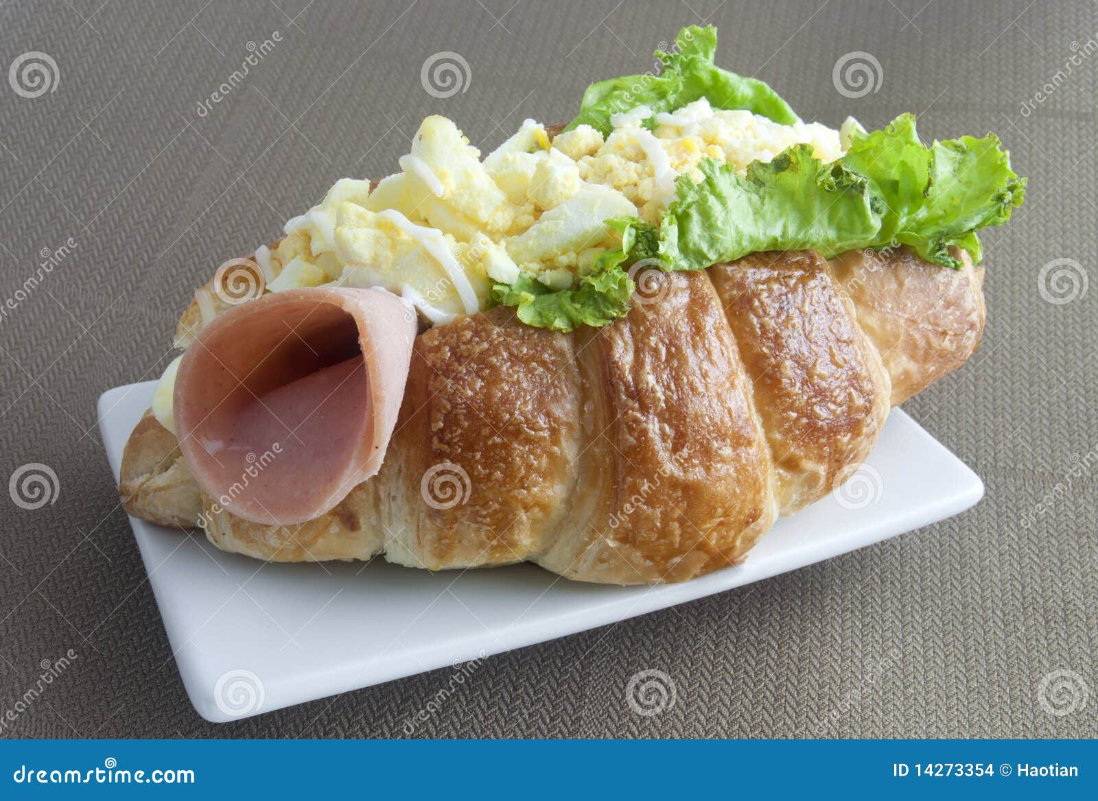 De Croissant Van De Mayonaise Van Het Ei Stock Foto - Image of lunch ...