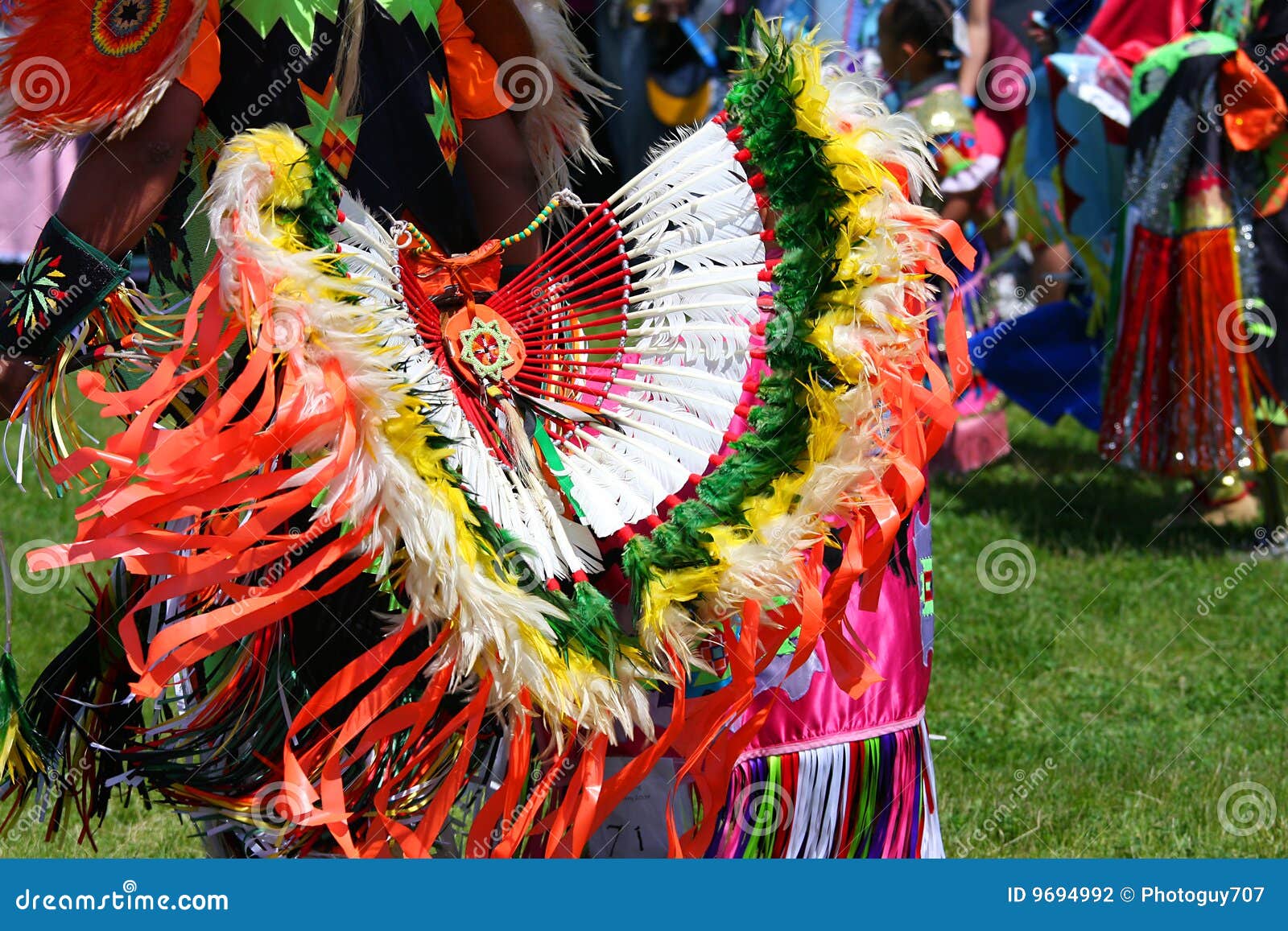 De Dans van de Indiaan stock foto. Image of mannetje, naturalness - 9694992