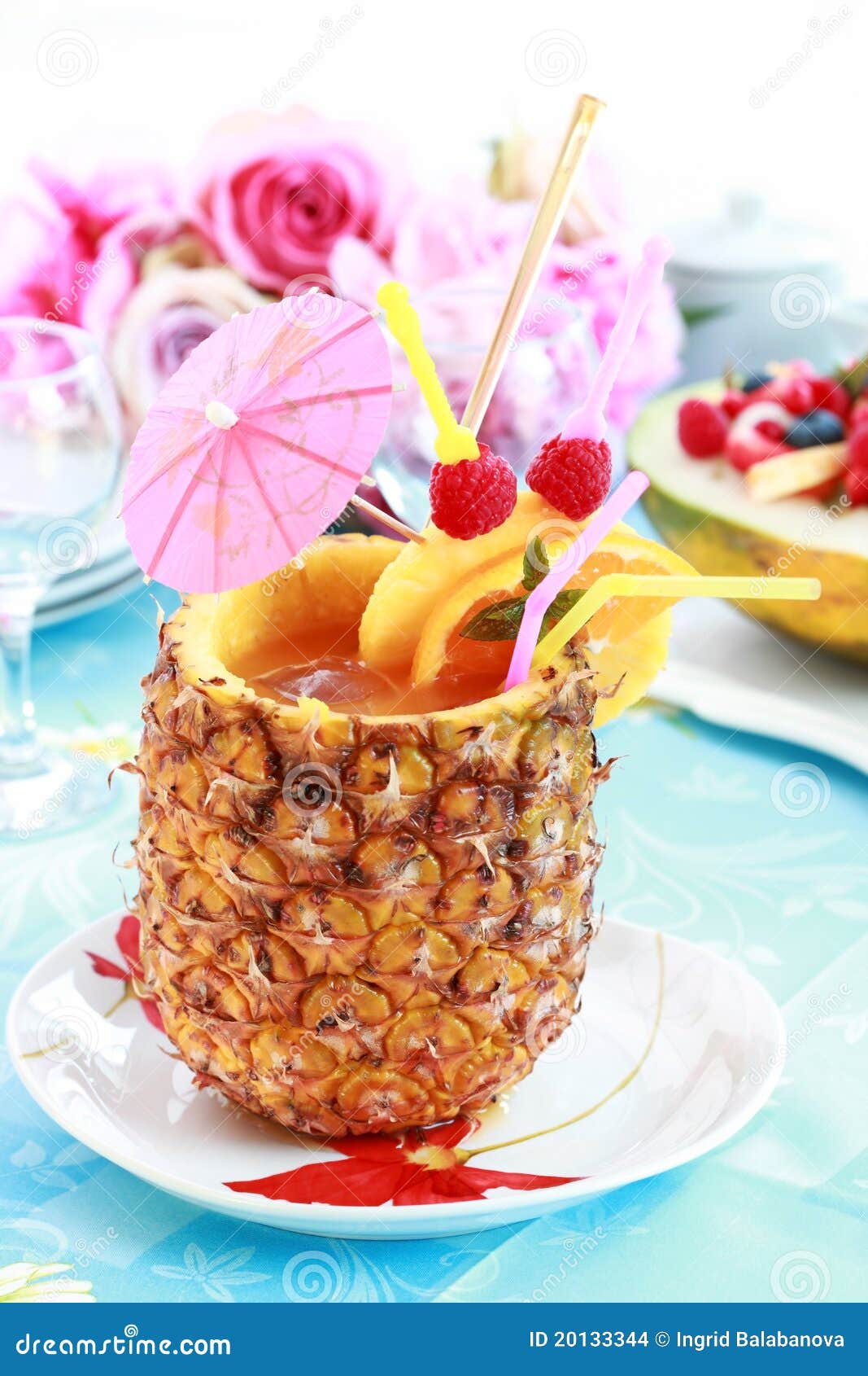 De drank van de ananas stock foto. Image of dranken, rood - 20133344