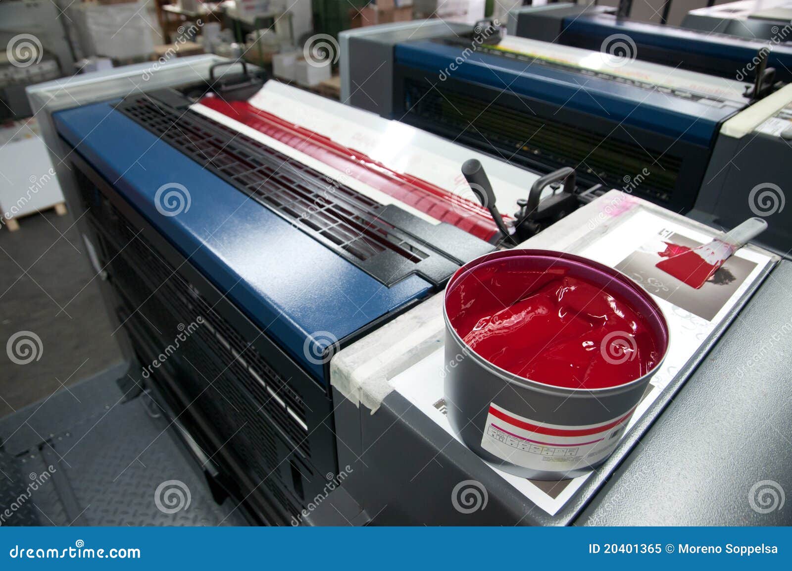 De Druk Van De Pers - Gecompenseerde Machine (detailInkt) Stock ...