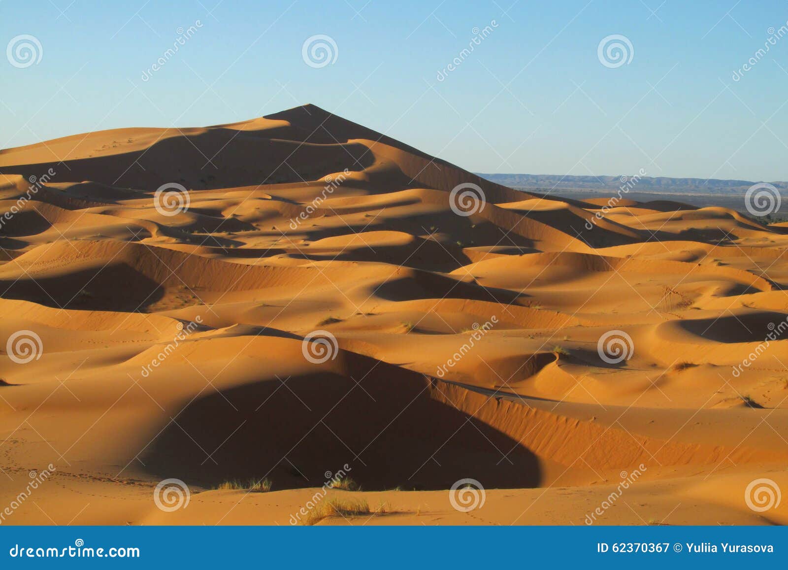 De Duinen De Sahara Van De Zandwoestijn Stock Afbeelding - Image of ...