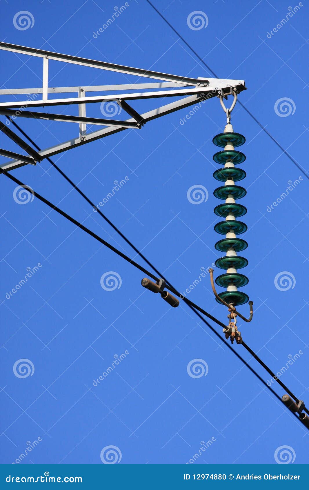 De Elektroisolator Van De Hoogspanning Stock Foto - Image of pijler ...