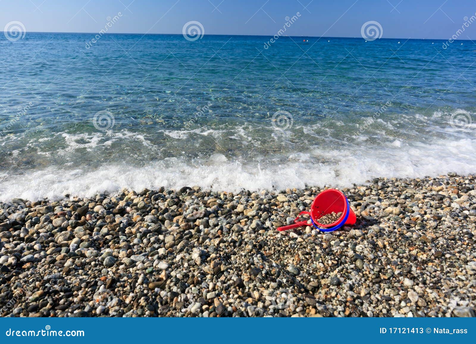 De Emmer Van Het Strand En Van Het Kind Stock Afbeelding - Image of ...