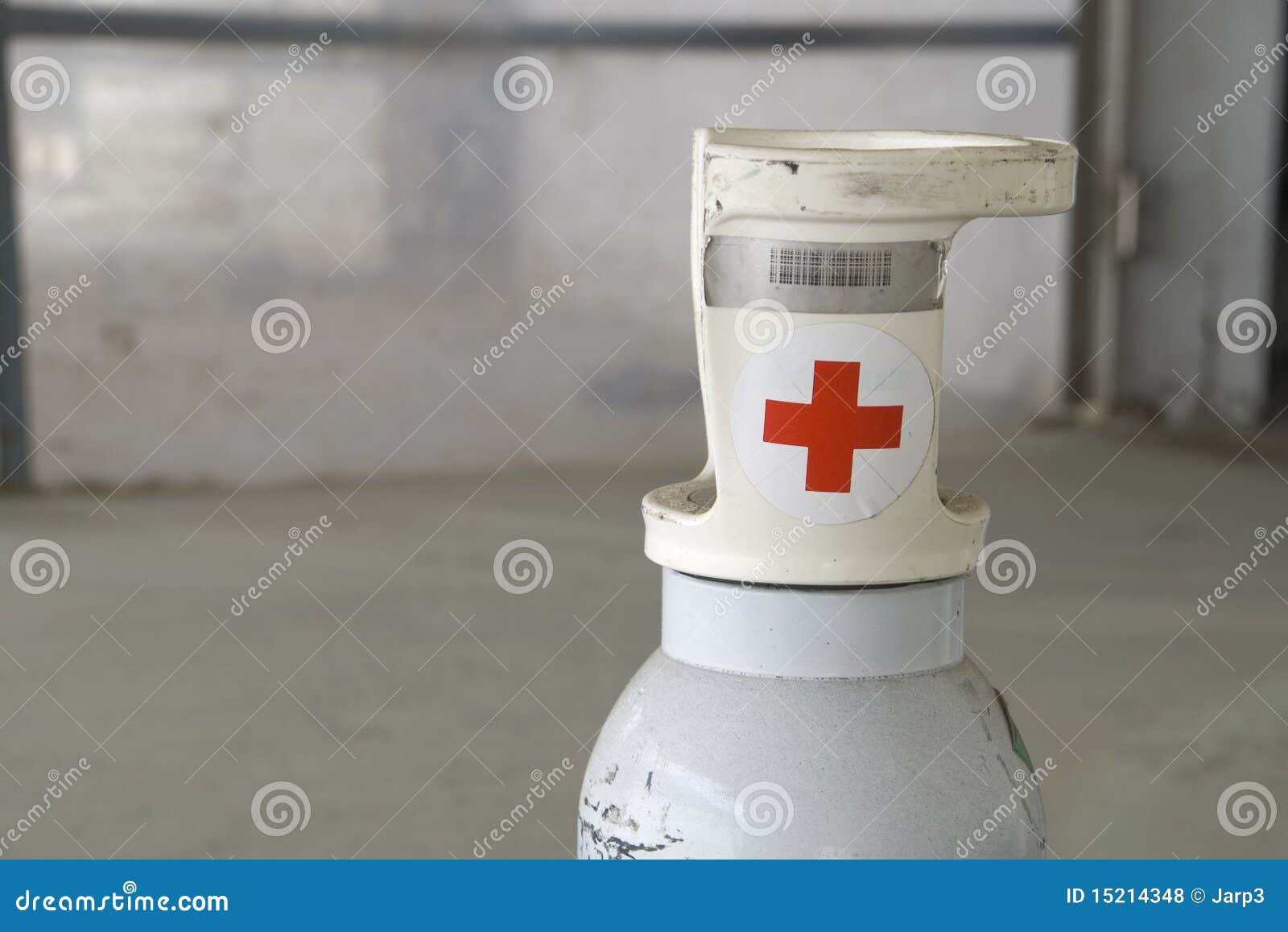 De fles van de zuurstof stock foto. Image of geneeskunde - 15214348