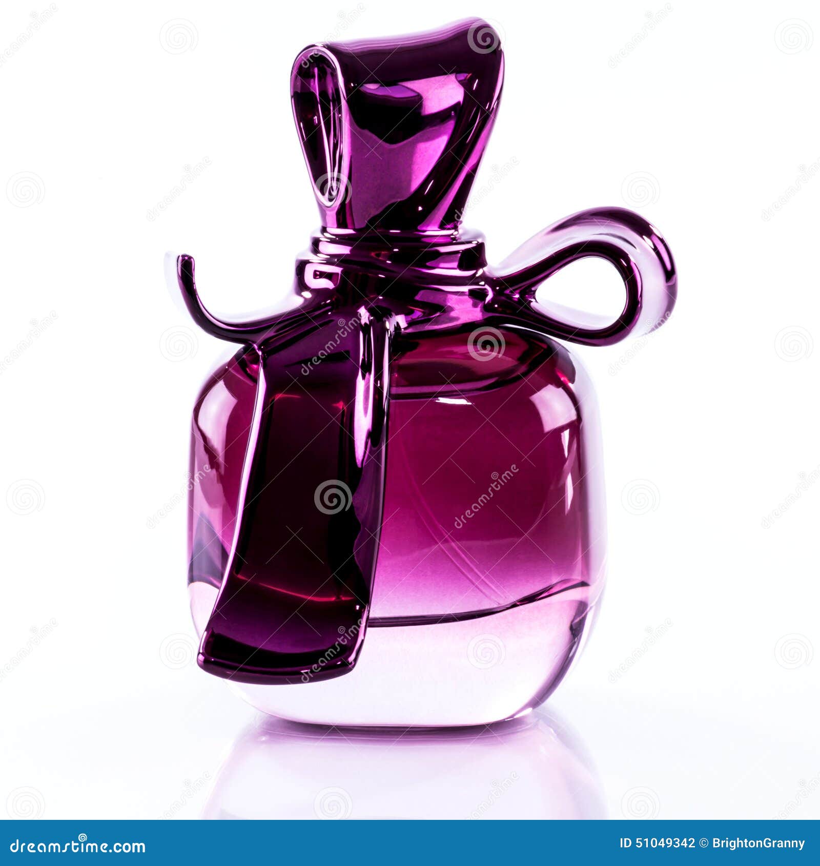 De fles van het parfum stock foto. Image of bevochtiger - 51049342