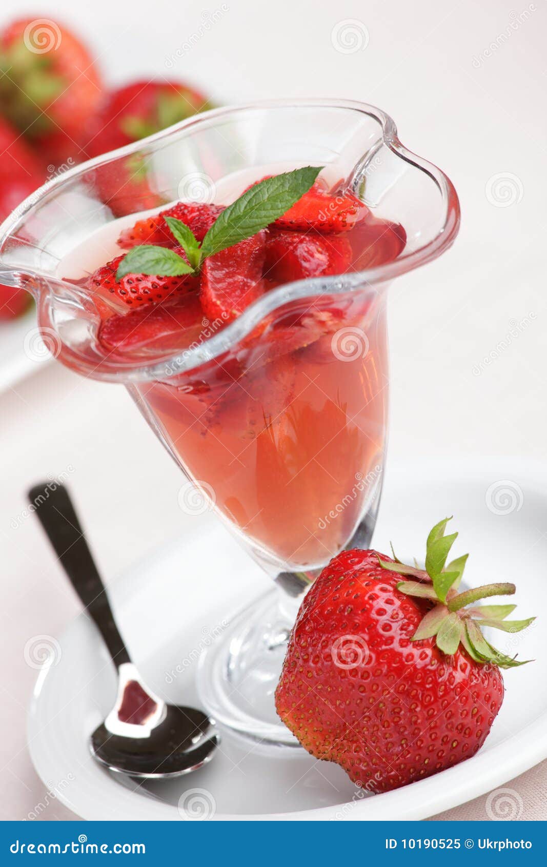 De gelei van de aardbei stock afbeelding. Image of restaurant - 10190525