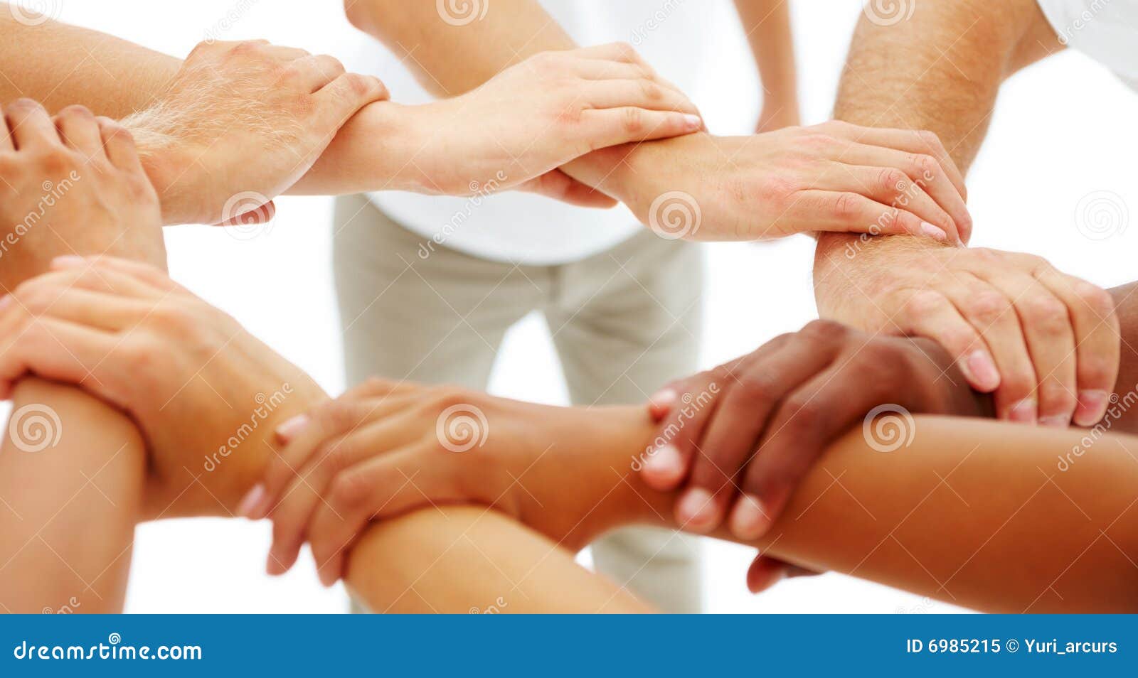 De Gemengde Handen Verbonden Samen in Eenheid Stock Afbeelding - Image ...