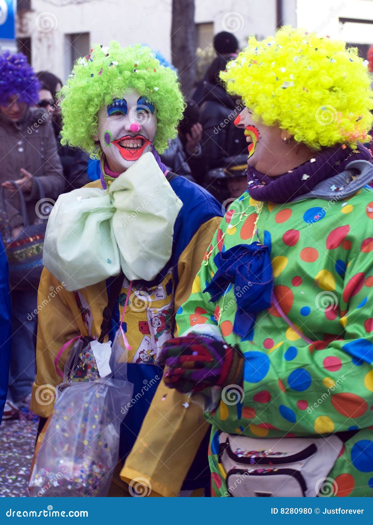 De Gezichten Van Carnaval - De Clowns Redactionele Afbeelding - Image ...