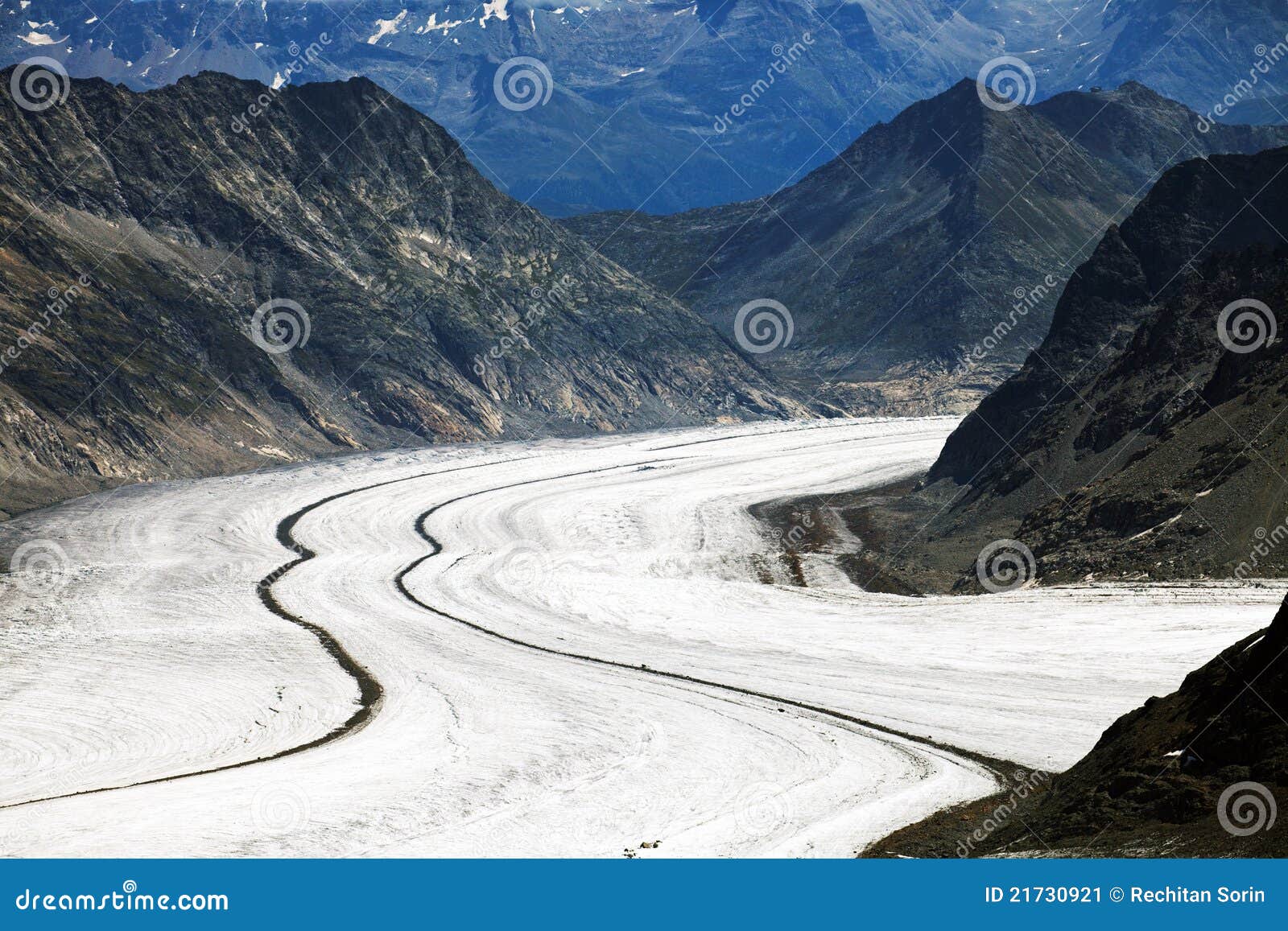 De Gletsjer Van Aletsch in Berner Oberland Stock Afbeelding - Image of ...