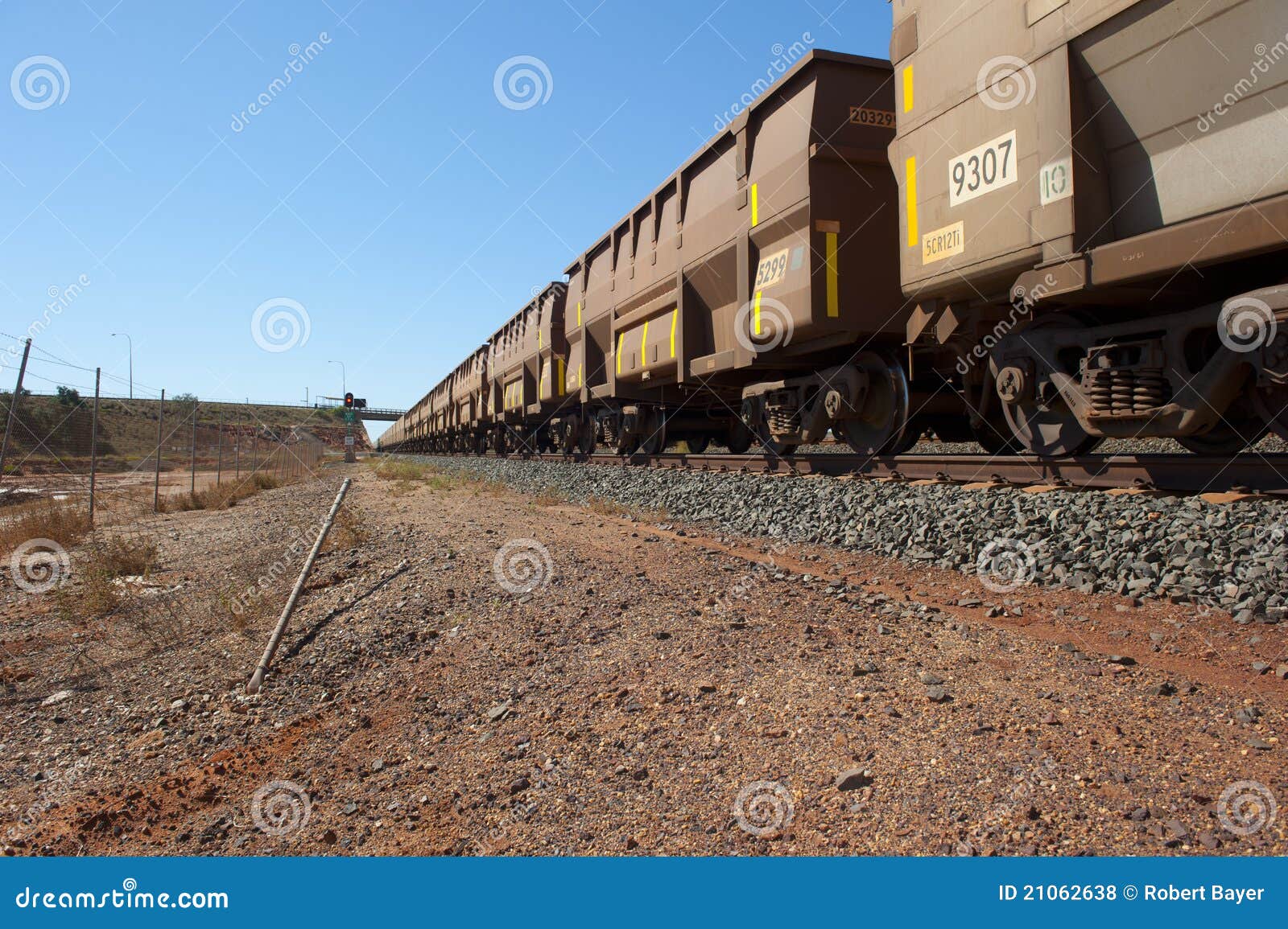 De Goederentrein Van De Lading Stock Foto - Image of uitvoer, exemplaar ...