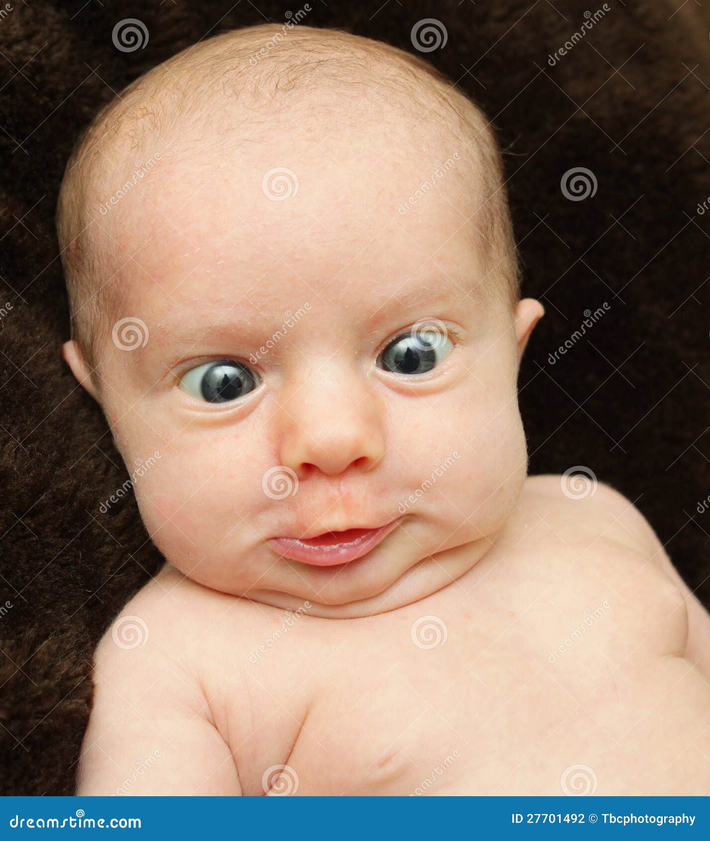 De Grappige Baby Van Het Gezicht Stock Foto - Image of lachen, ogen ...