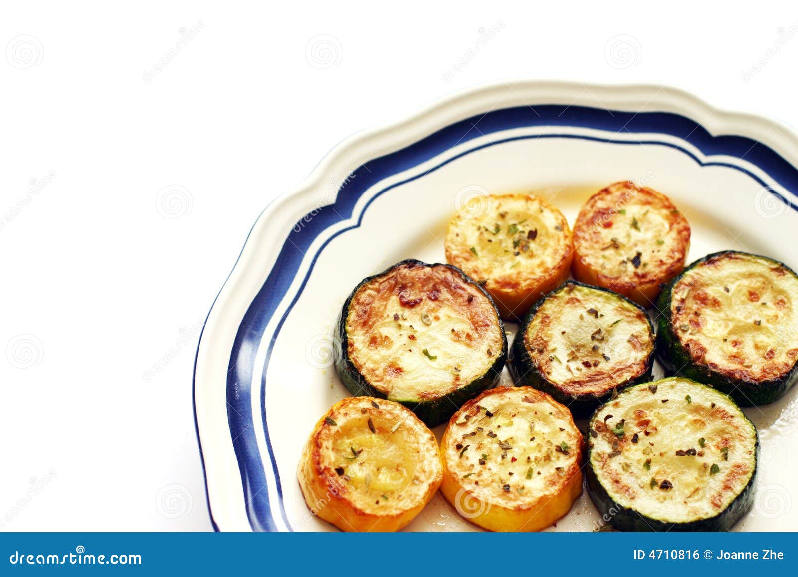 De Groene Gele Courgette Van Panfried Stock Foto - Image of gegroeid ...