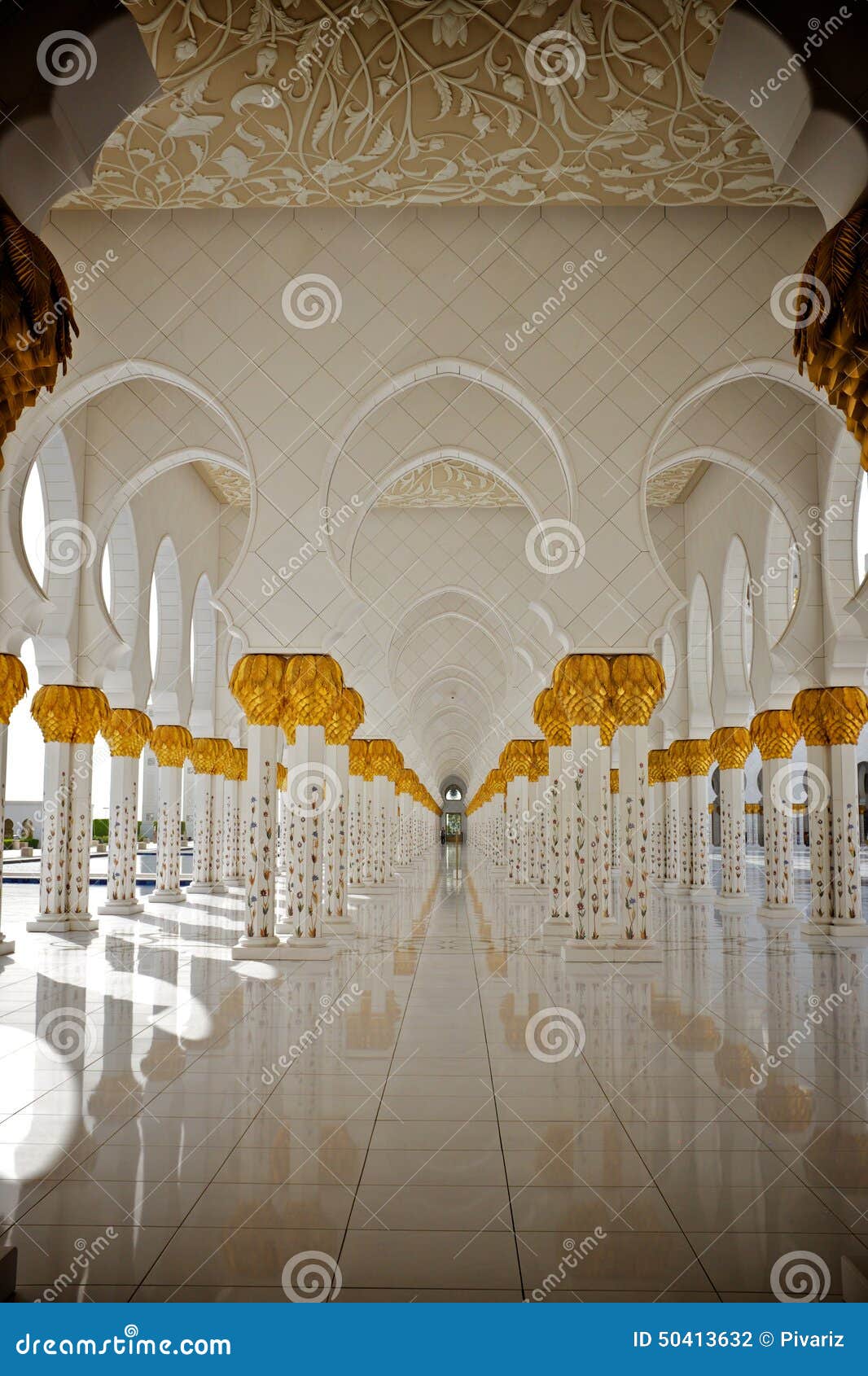 De Grote Moskee Van Abu Dhabi Stock Foto - Image of architectuur ...