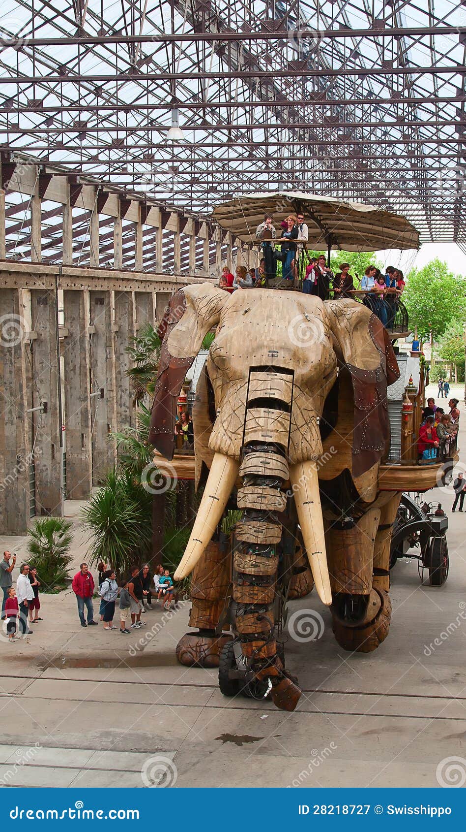 De Grote Olifant Van Nantes Redactionele Fotografie - Image of vervoer ...