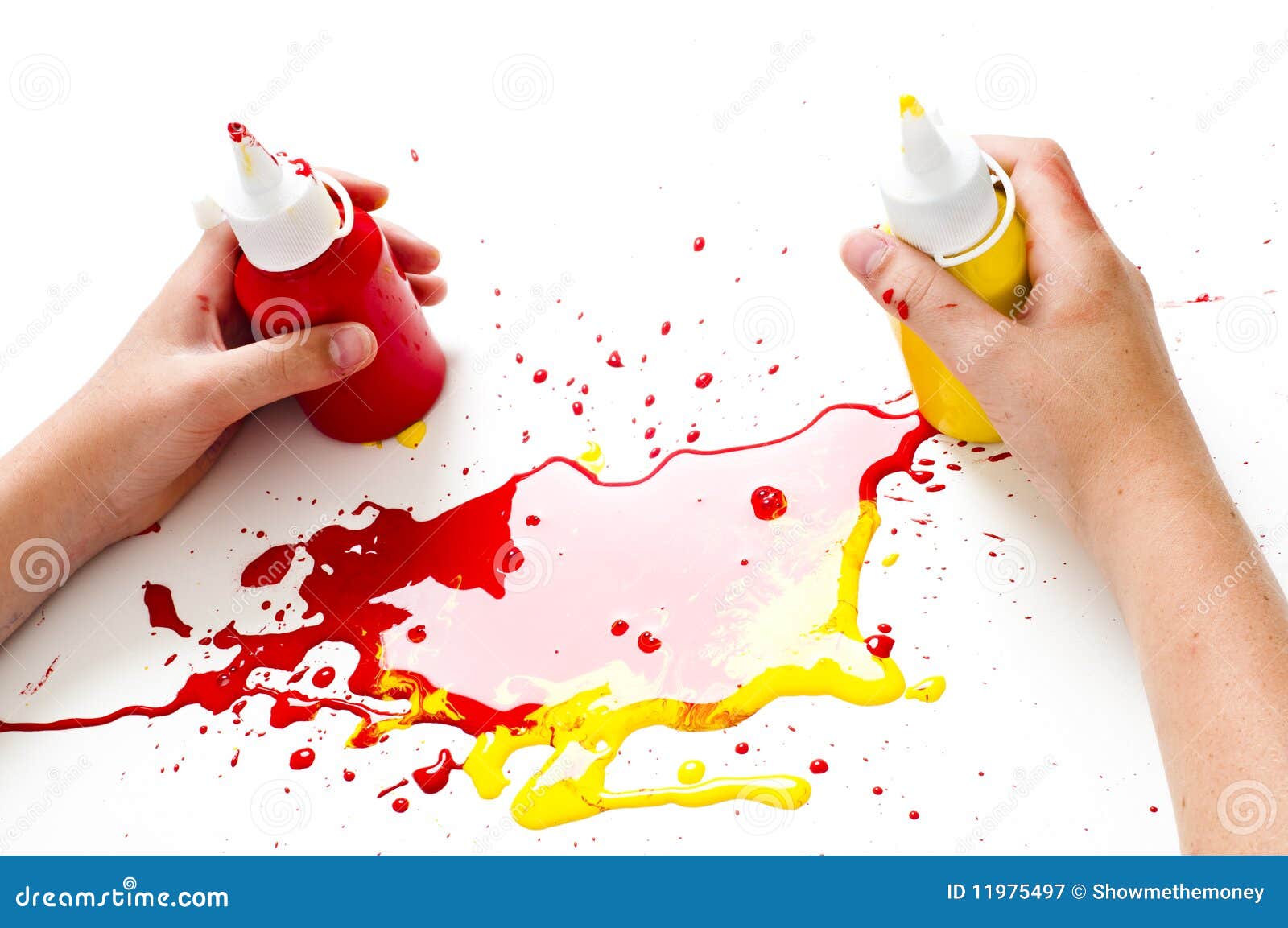 De Handen En De Verf Van Kinderen Stock Afbeelding - Image of begrip ...