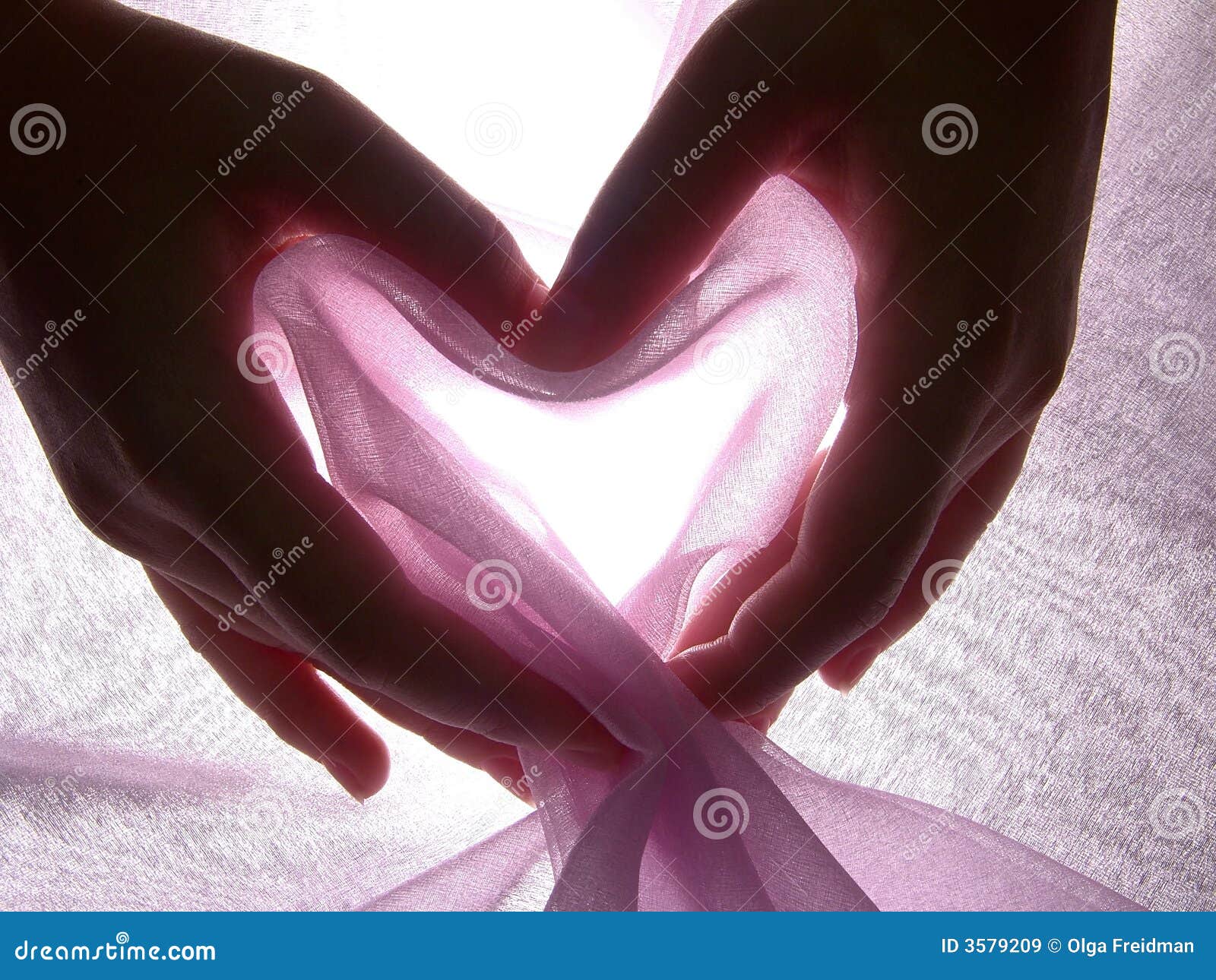 De Handen Maken Hart Van Doek Stock Afbeelding - Image of textuur ...