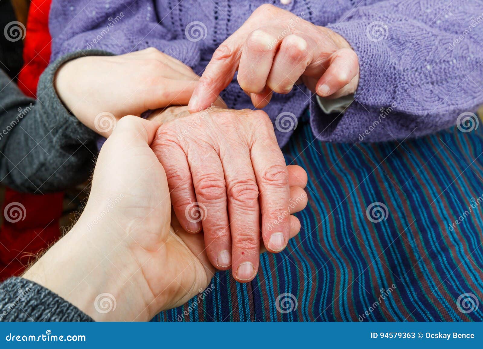 De helpende hand stock afbeelding. Image of hulp, assisteren - 94579363