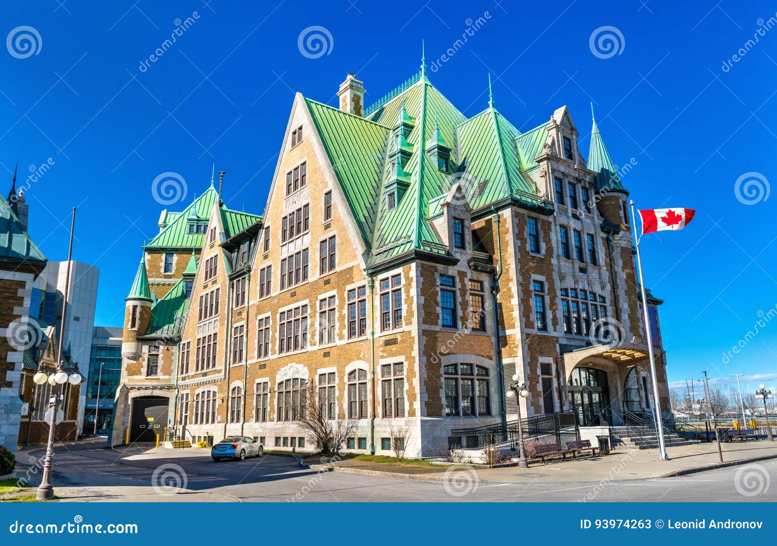 De Historische Bouw in De Stad Van Quebec, Canada Stock Afbeelding ...